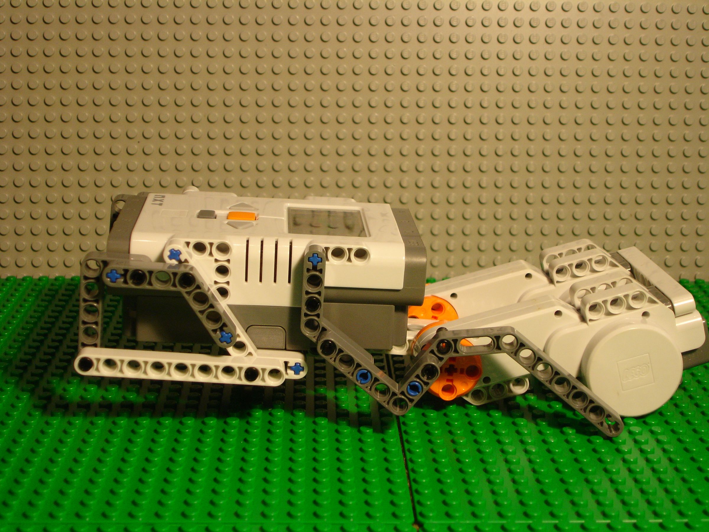 Build a Simple LEGO Starter Robot : 7 Steps - Instructables