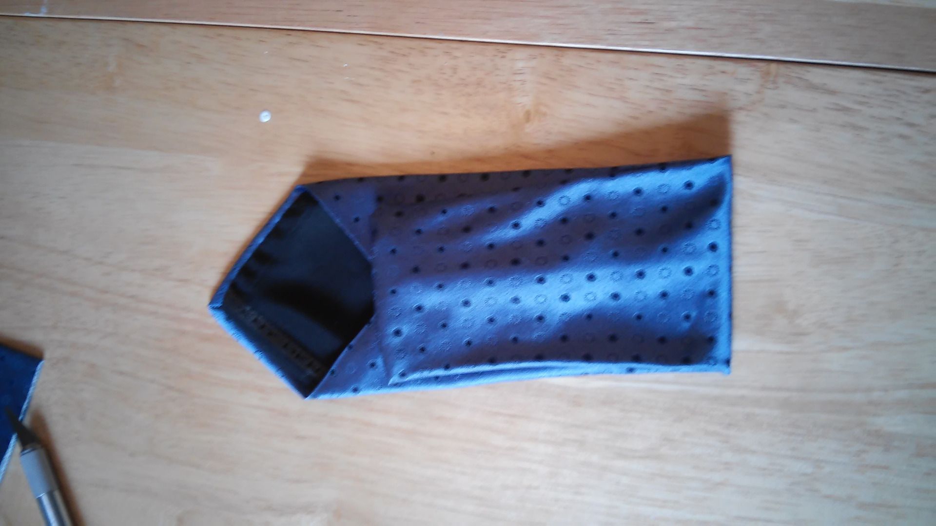 DIY Wallet With Old Ties : 8 Steps (with Pictures) - Instructables
