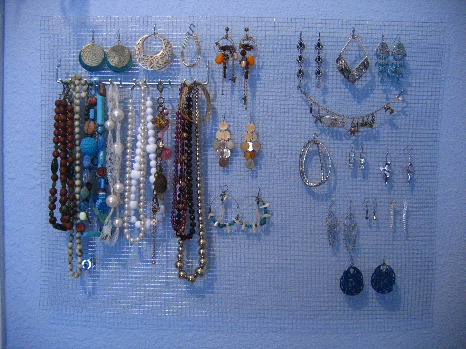 Floating Multi-Use Wall Storage : 7 Steps (with Pictures) - Instructables