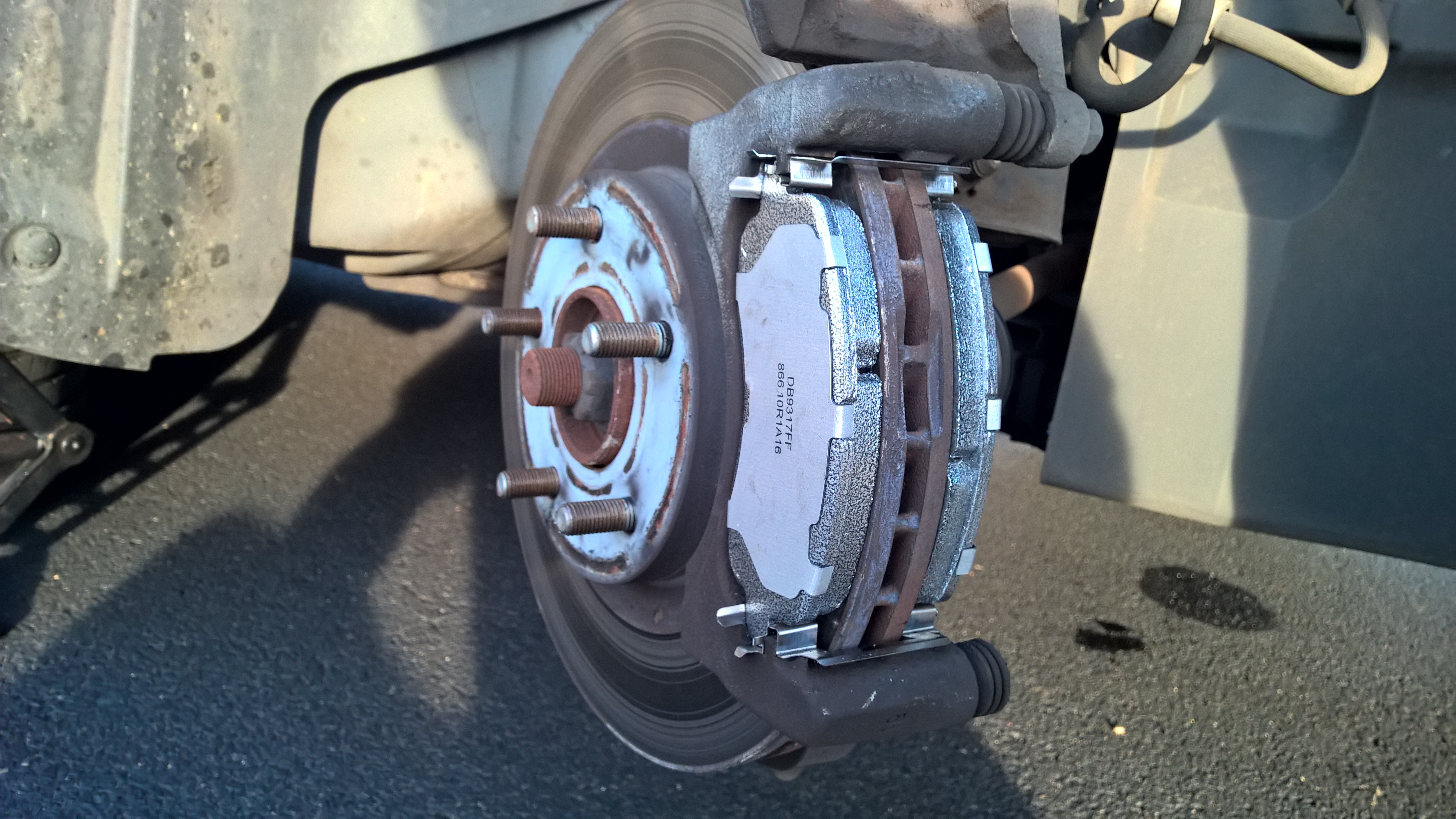 Changing Your Brake Pads Yourself : 7 Steps (with Pictures) - Instructables