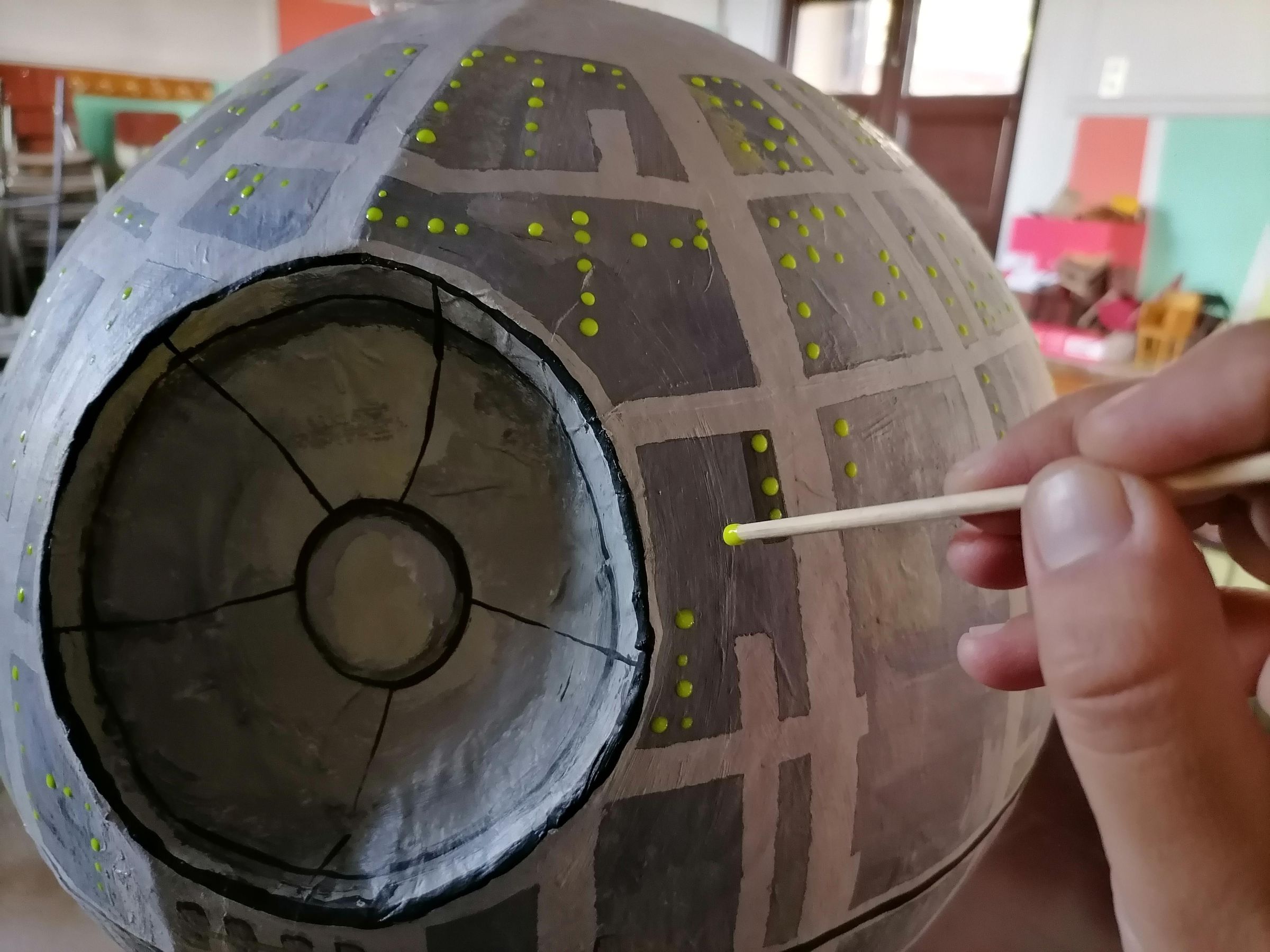 Paper Maché Death Star : 7 Steps (with Pictures) - Instructables