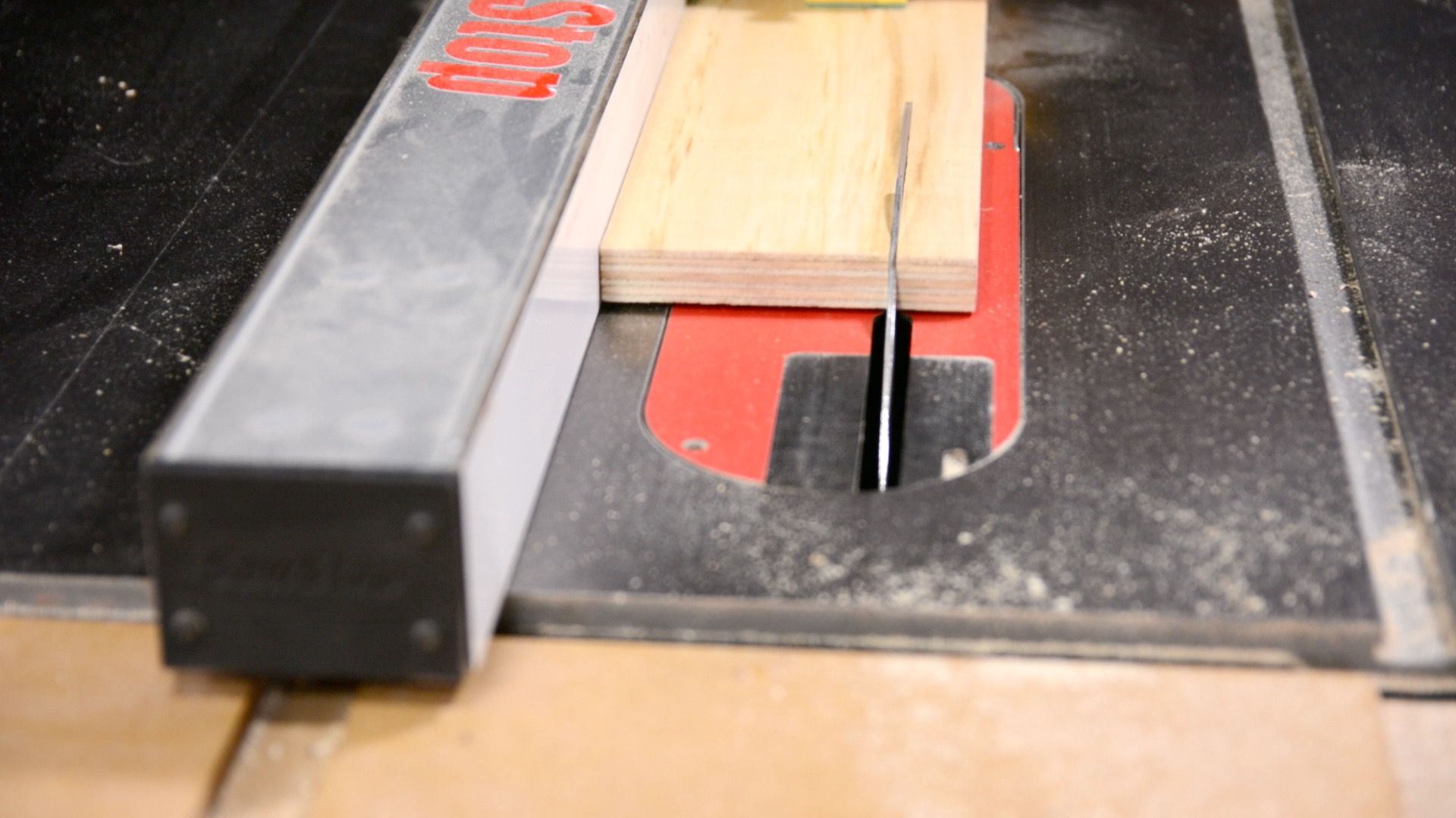 How to Make a Picture Frame Table Saw Sled : 19 Steps (with Pictures ...