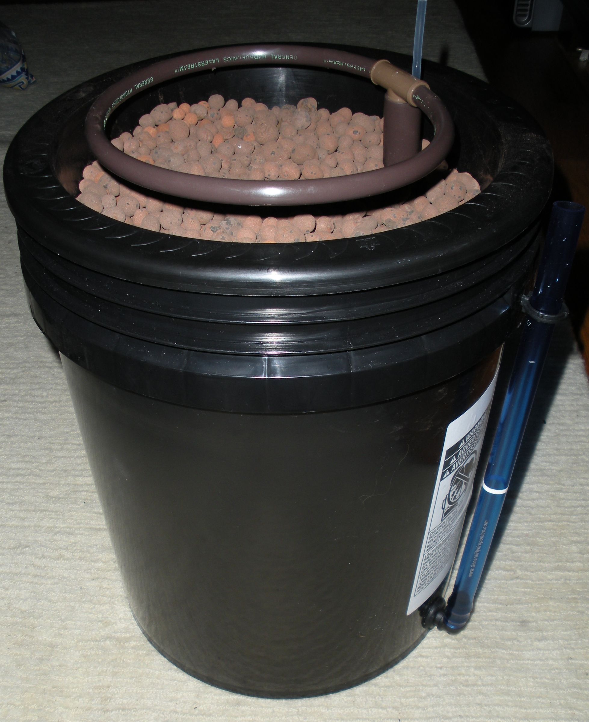 Simple Start to Indoor Gardening With HydroMazing : 9 Steps - Instructables