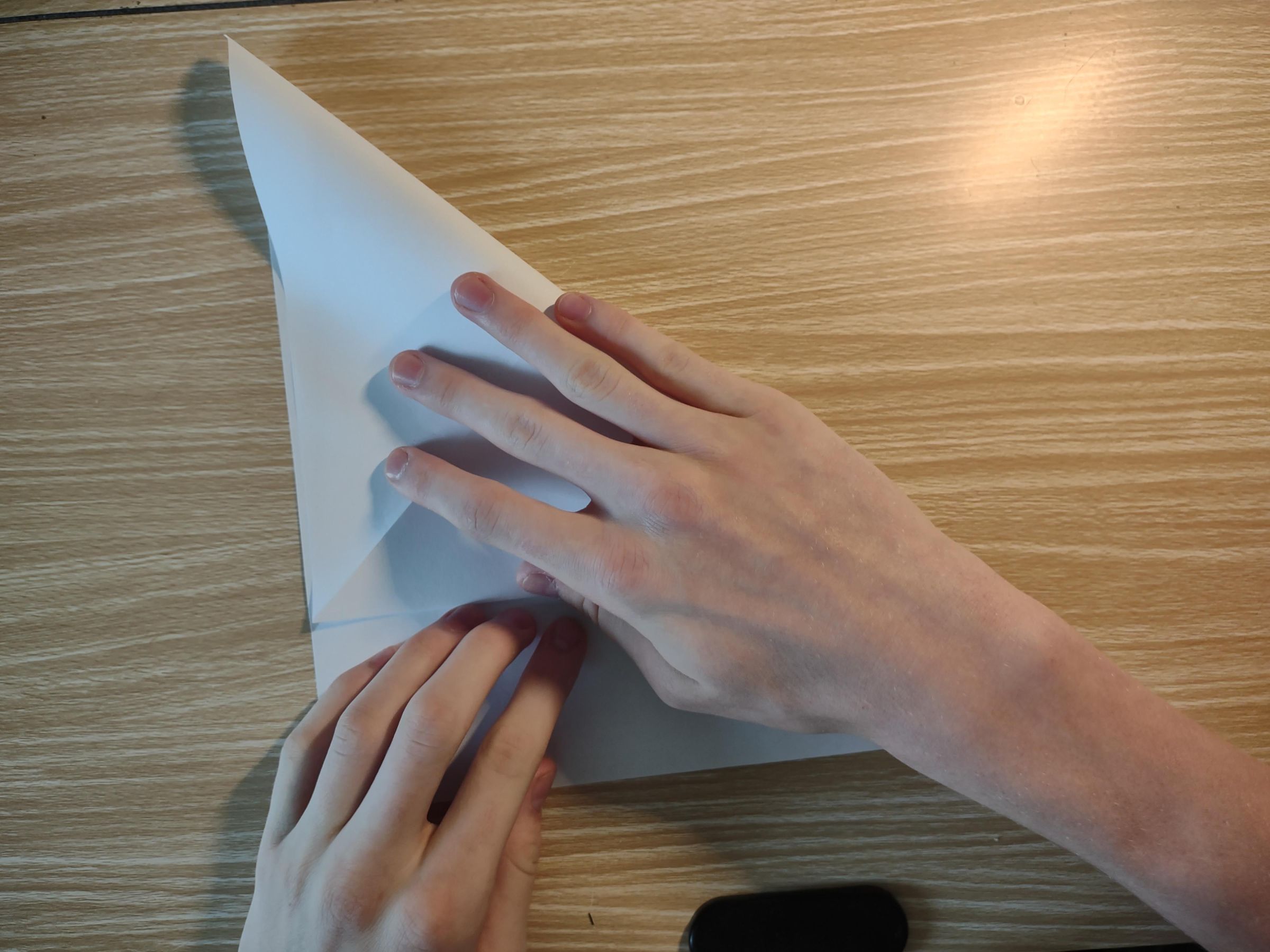 HammerHead | Paper Plane : 15 Steps - Instructables