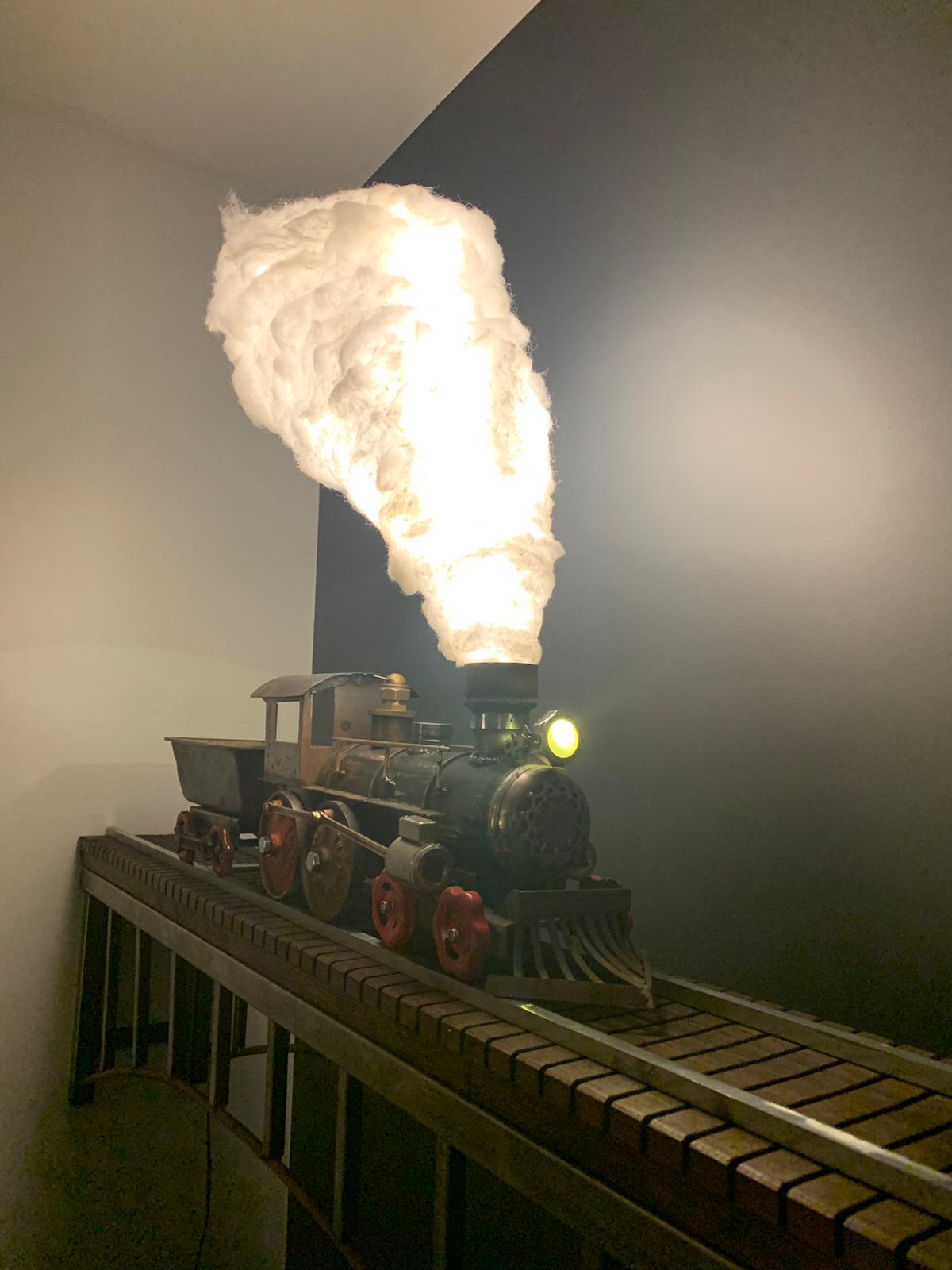 My ‘Light’ Engine Locomotive – a Unique Scrap Metal Train Lamp & Bridge ...
