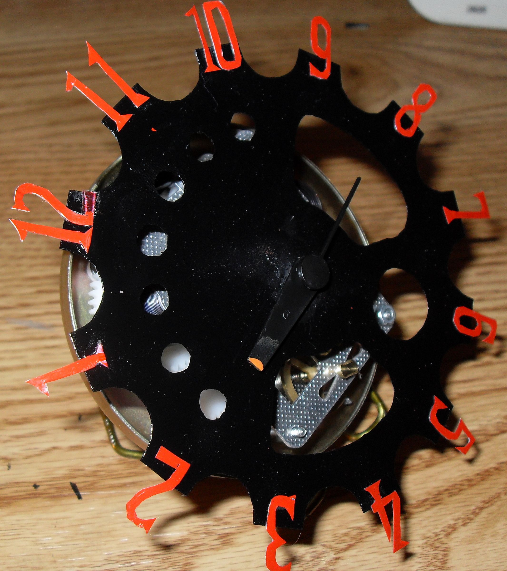 Socially Confused Clock : 6 Steps (with Pictures) - Instructables