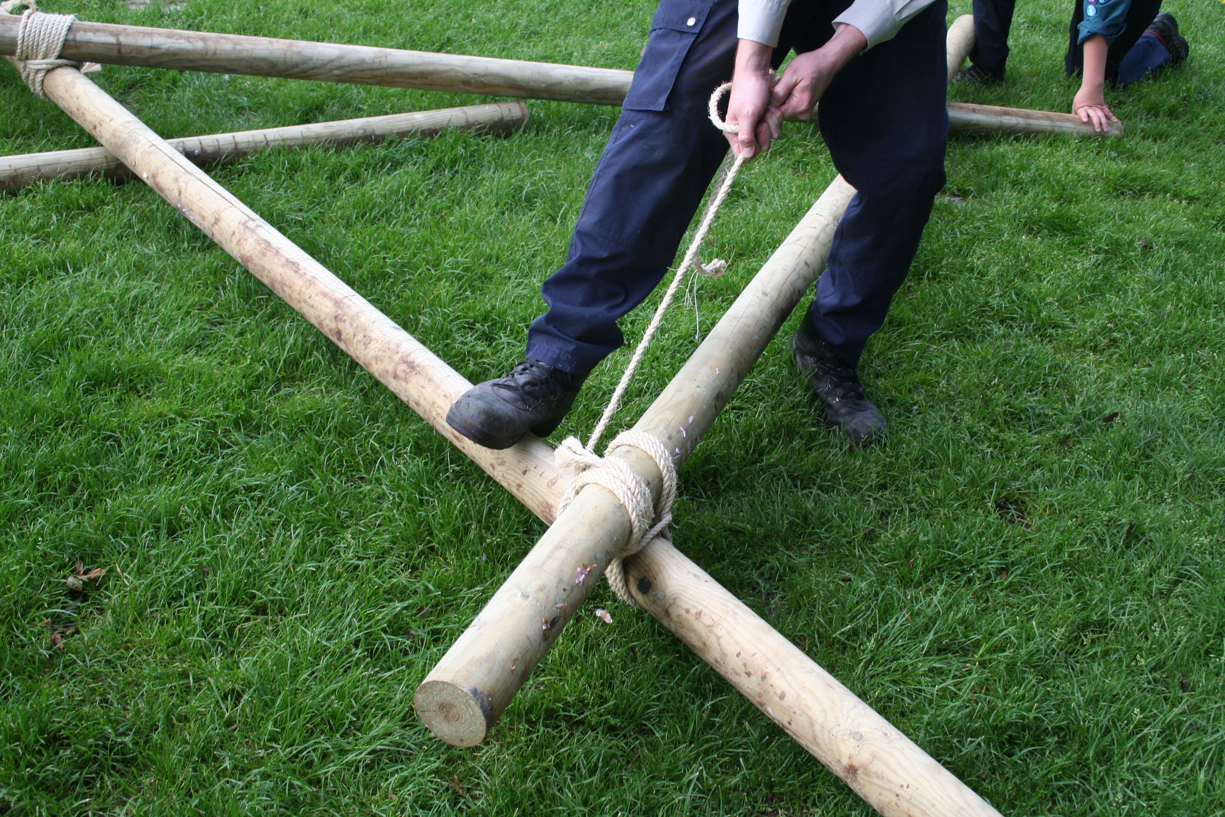 Simple Pioneering - Build a Swing From Wood Poles! : 5 Steps (with ...