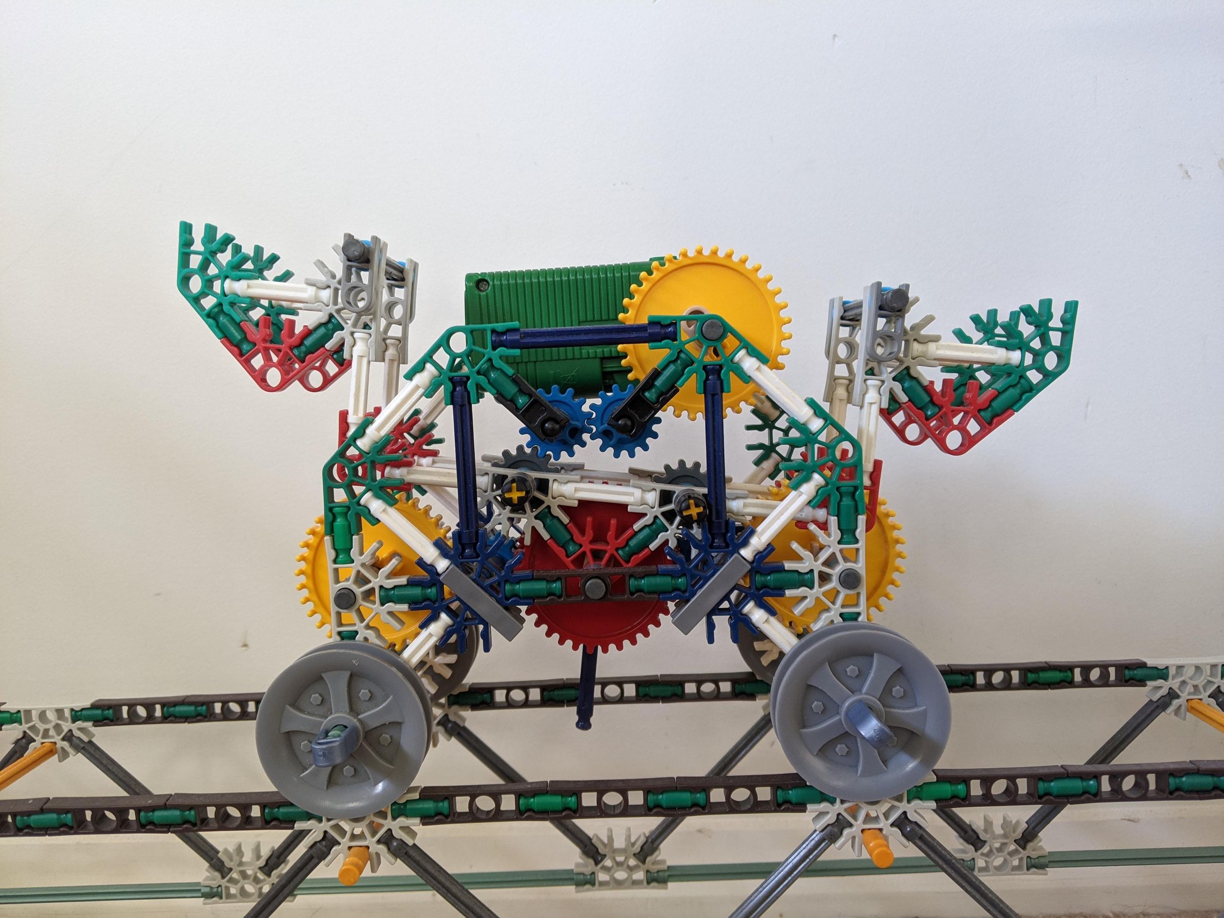 Knex Bi-directional Cart V2 : 11 Steps (with Pictures) - Instructables