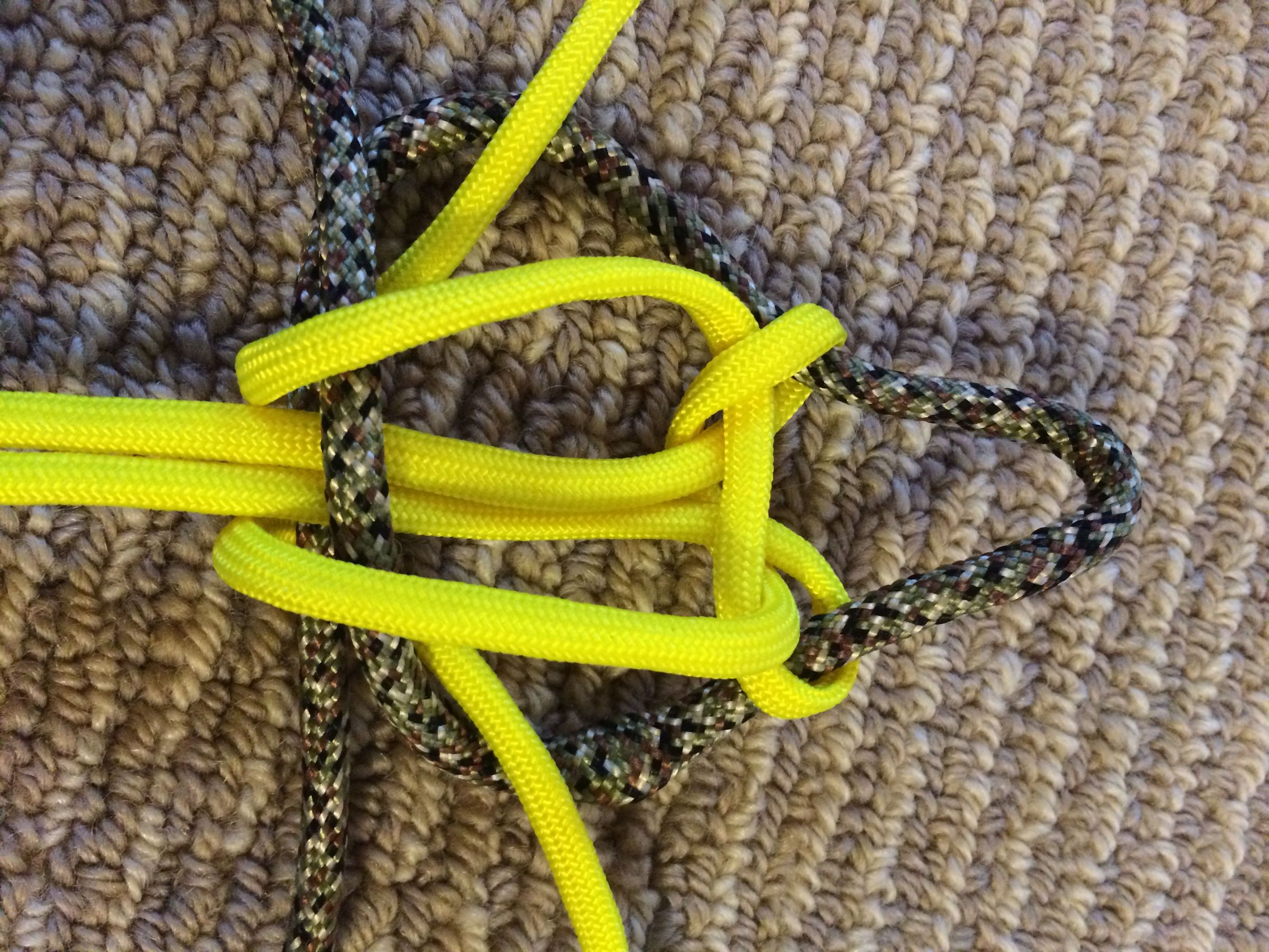 The Jagged Ladder Paracord Bracelet : 5 Steps - Instructables