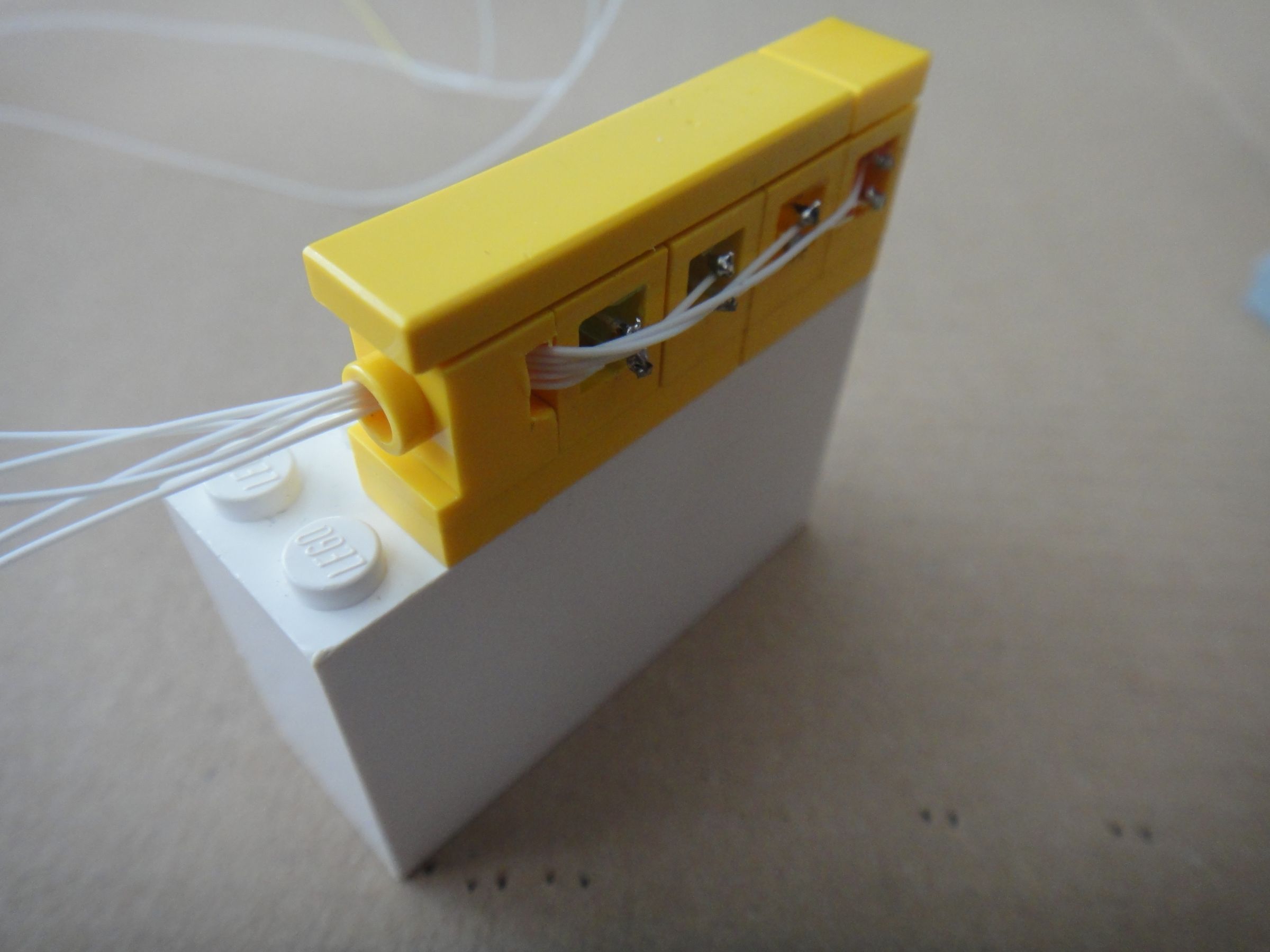 LEGO T-Intersection LED Traffic Light : 27 Steps (with Pictures ...