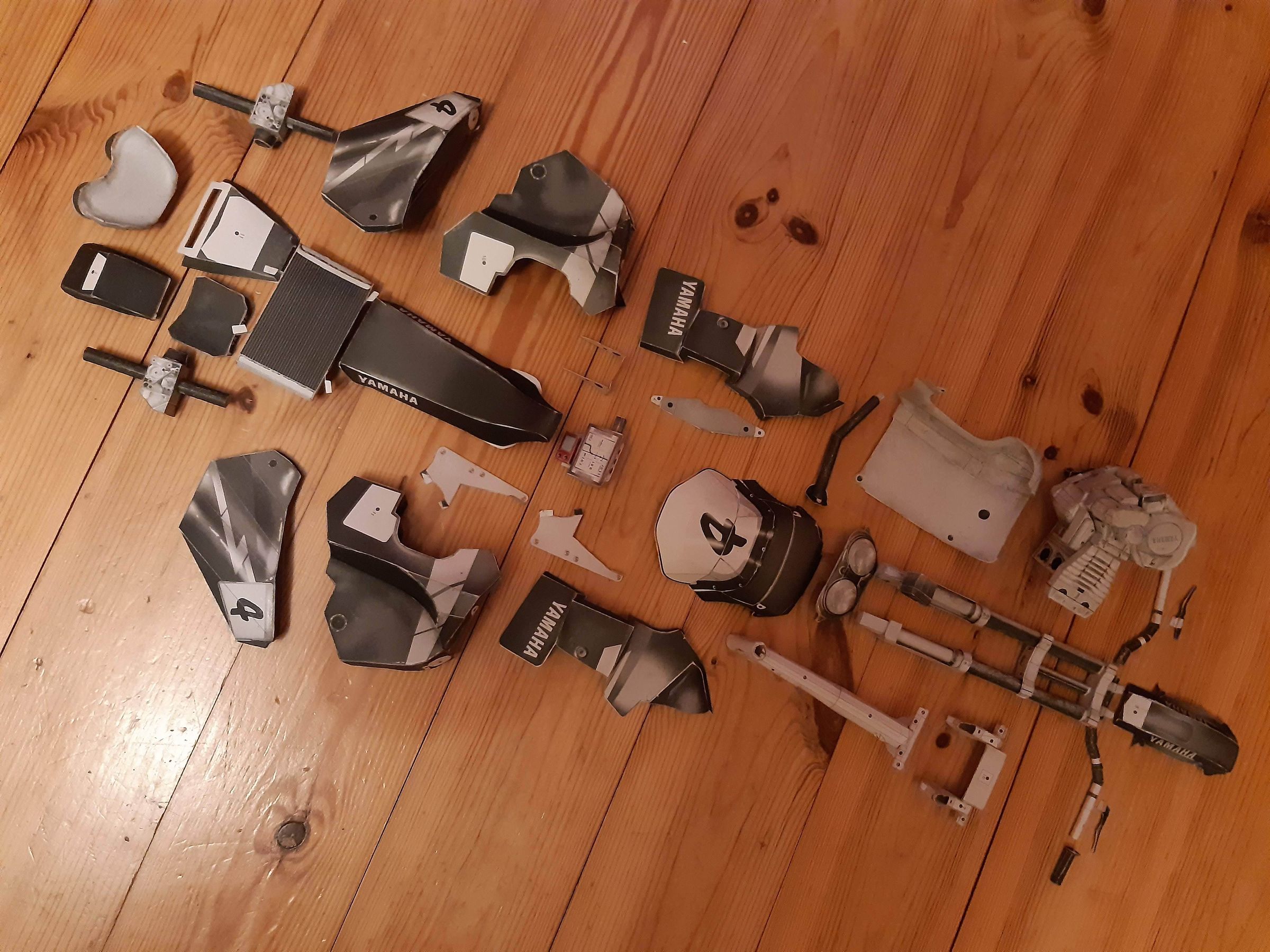 Yamaha Paper Motorbike : 3 Steps - Instructables