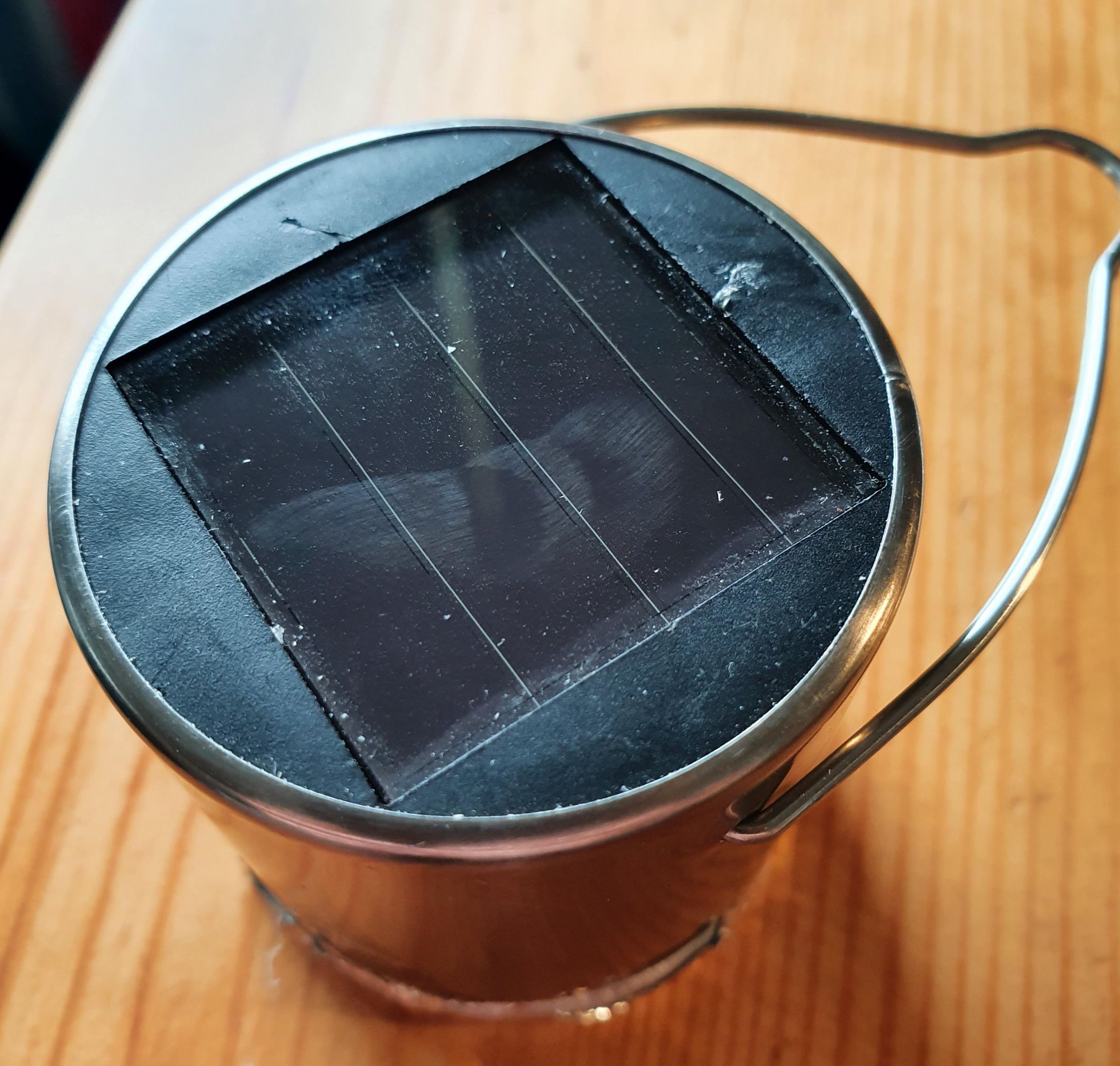 Solar Powered Flashlight : 7 Steps - Instructables