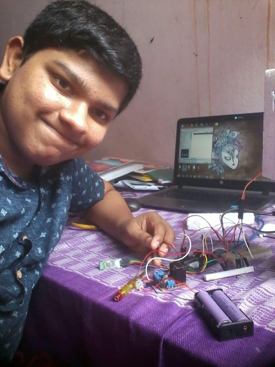 BLUETOOTH CONTROLL INSTRUCTABLES ROBOT V1 : 7 Steps - Instructables