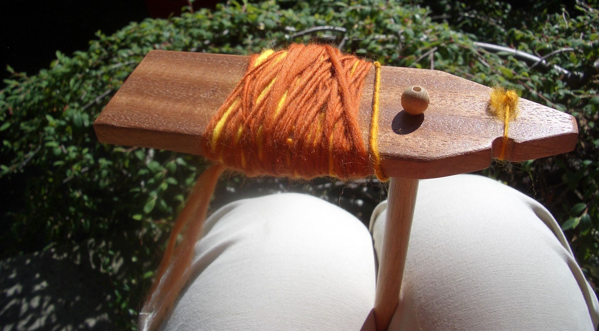 Spin Yarn With a Mayan Blade : 4 Steps (with Pictures) - Instructables