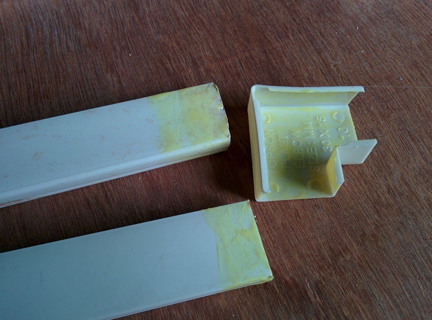 DIY Cheap LED TV Backlight - a Layman's Version : 6 Steps (with ...