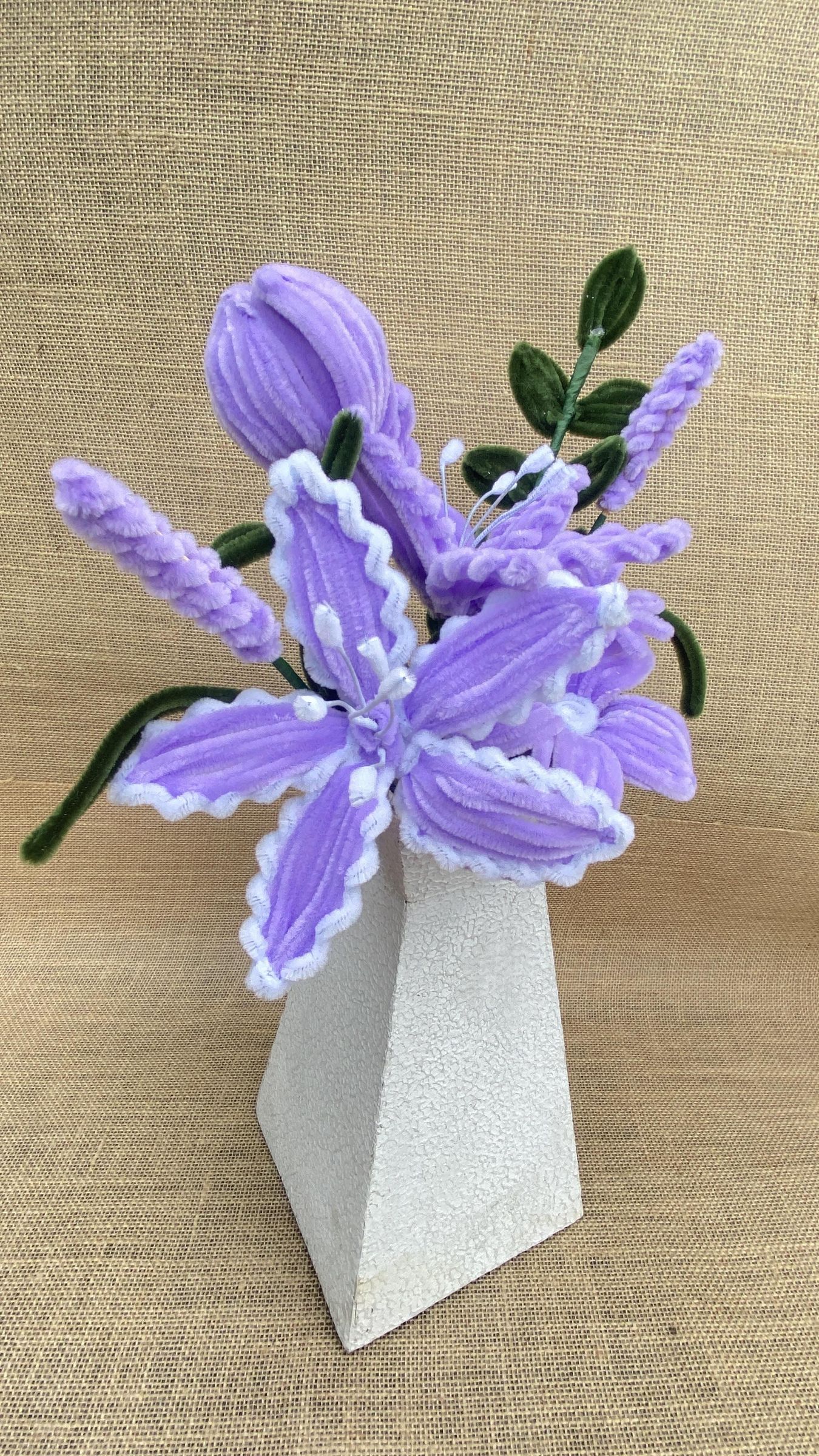 Purple Flowers With Pipe Cleaners : 13 Steps (with Pictures ...