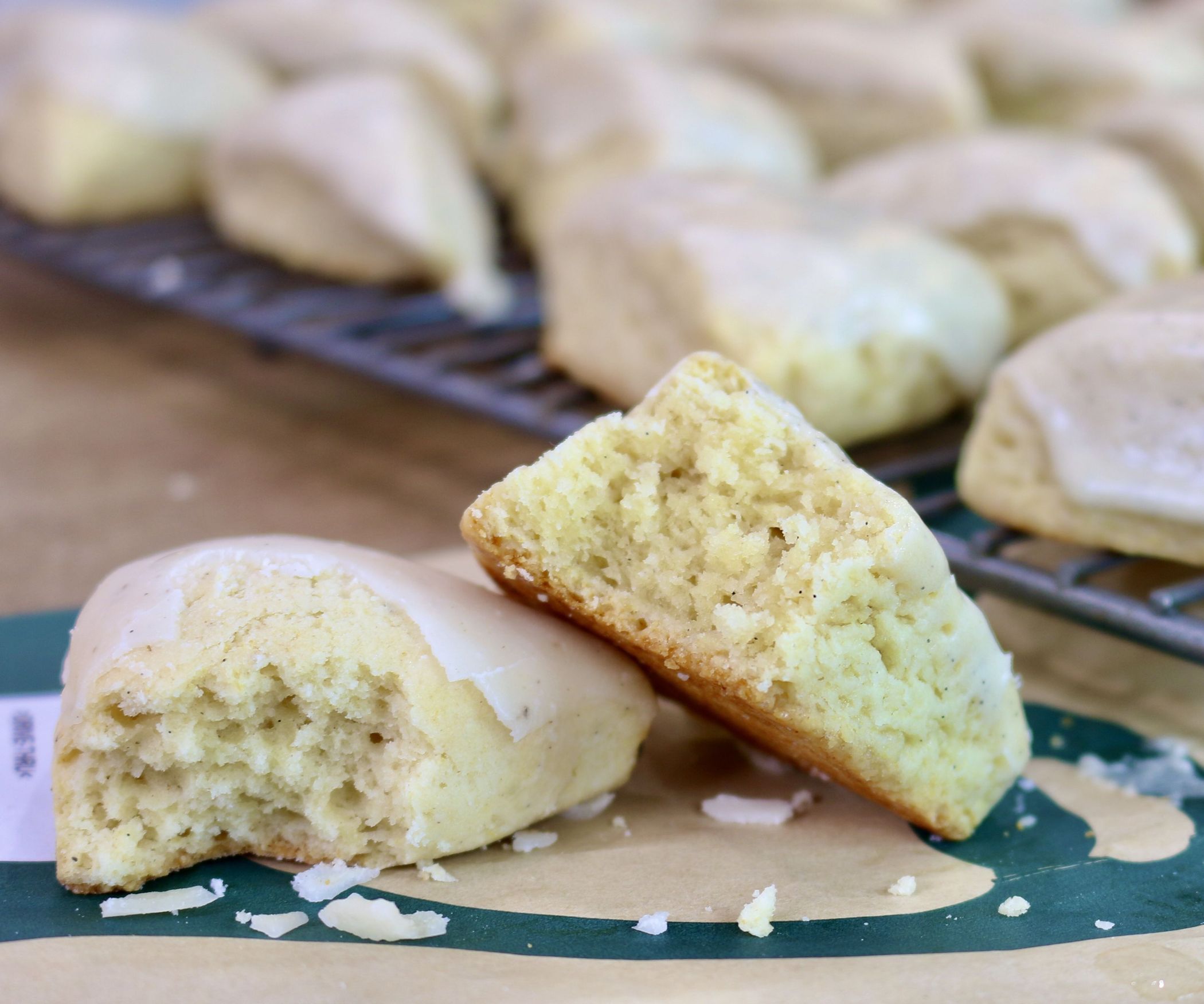 COPYCAT Starbucks Petite Vanilla Bean Scone Recipe : 12 Steps (with ...