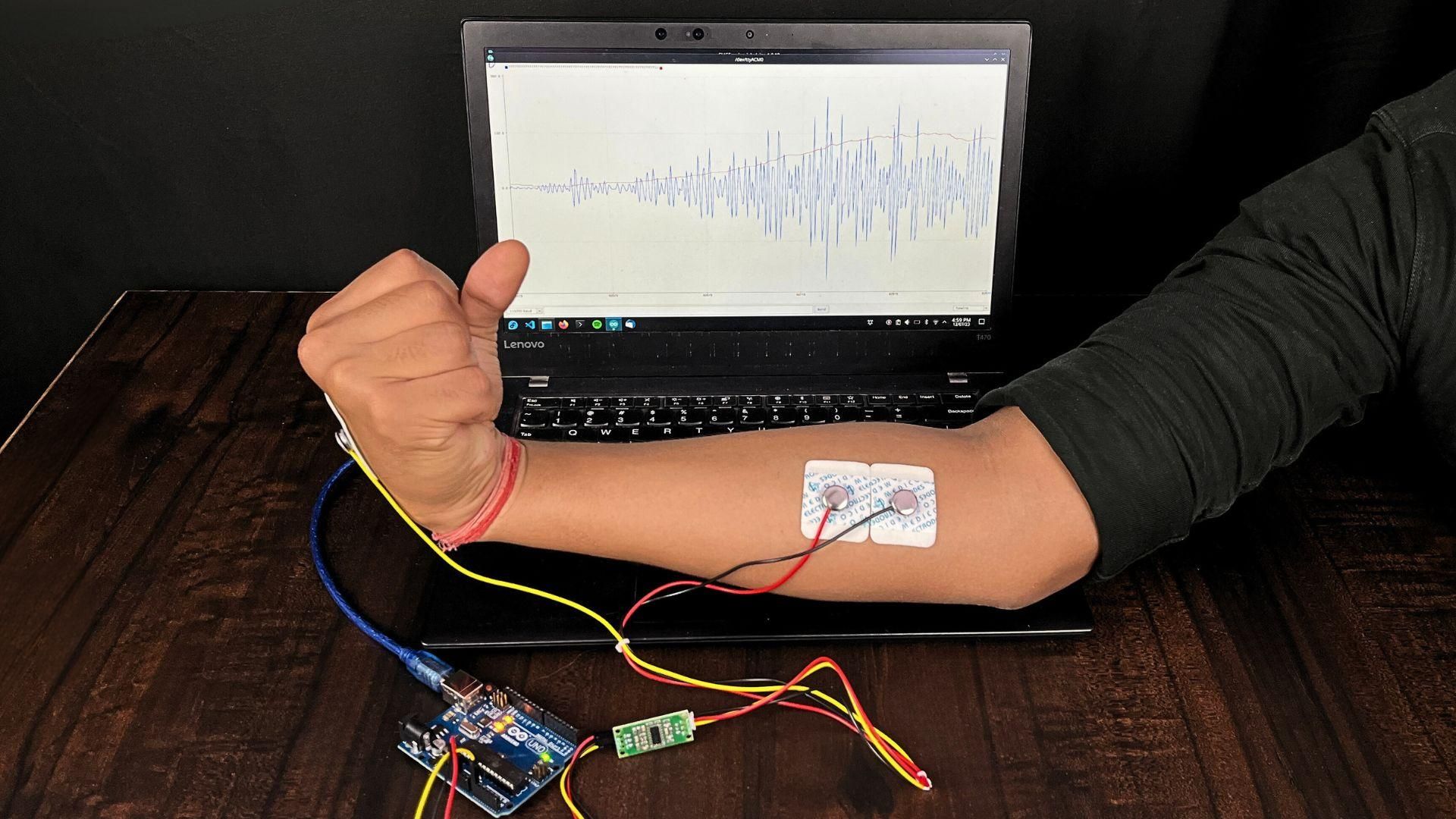 Measuring Muscle Signals Using Candy Size Muscle Sensor (EMG) : 8 Steps ...