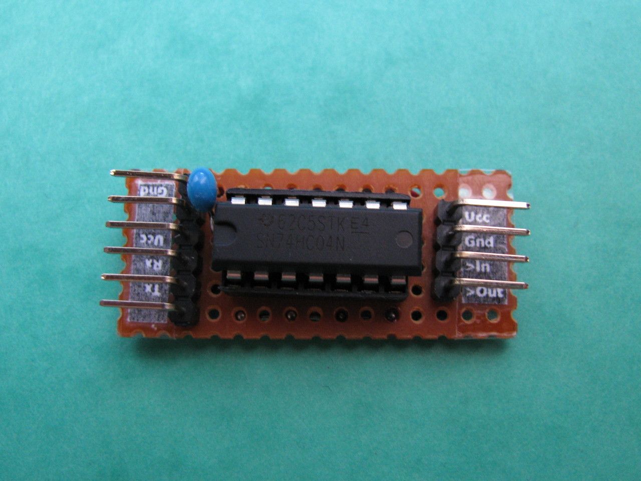 PICAXE Thermometer Prototype With DS18B20 Sensor and LCD Display : 8 ...