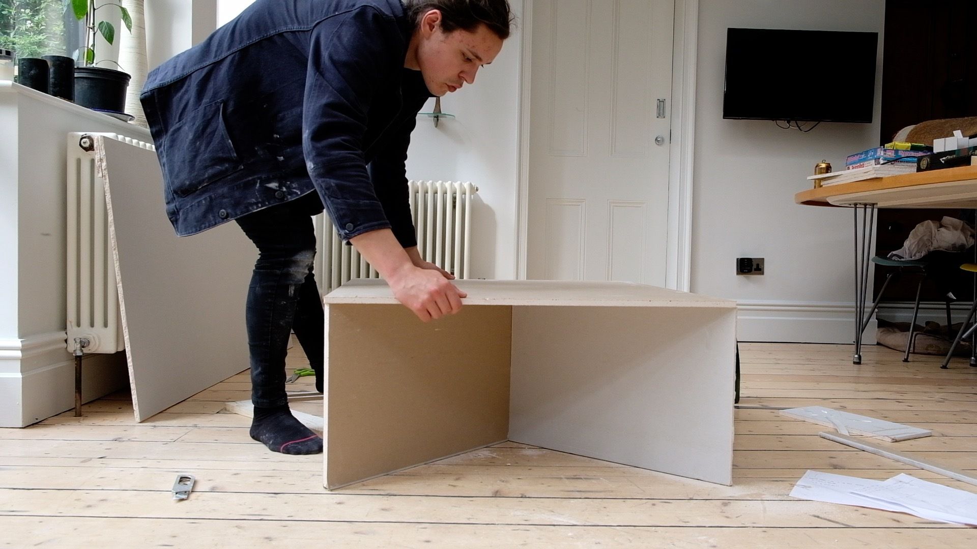 Making a Coffee Table Out of Drywall : 9 Steps (with Pictures ...