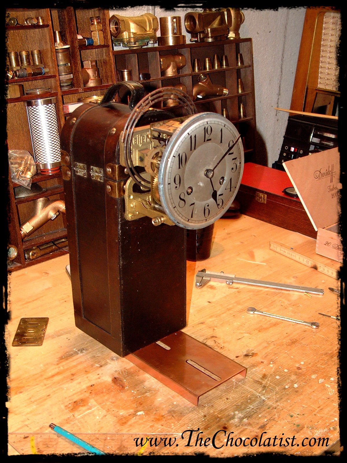 The Steampunk Pendulum Clock of the Airship Pirate : 5 Steps - Instructables