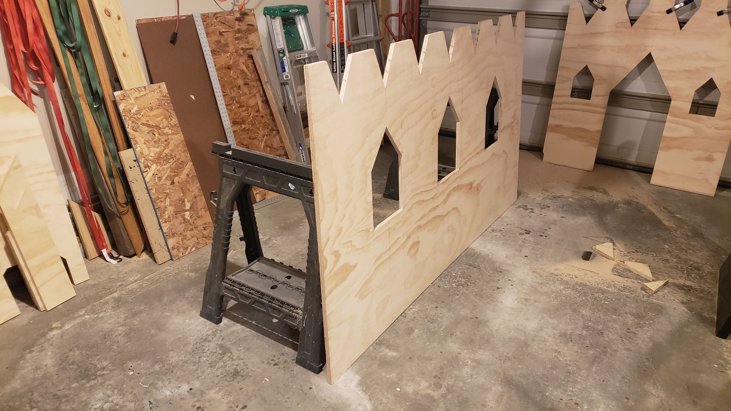 Under-the-Stairs Elsa Ice Castle : 13 Steps (with Pictures) - Instructables