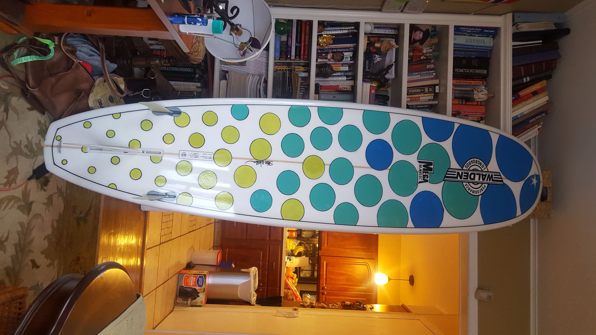 How to Paint a Surfboard : 6 Steps (with Pictures) - Instructables