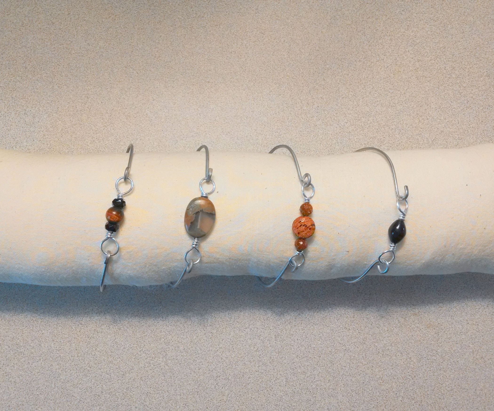 DIY Multiple Bracelet Pillow Display - Instructables