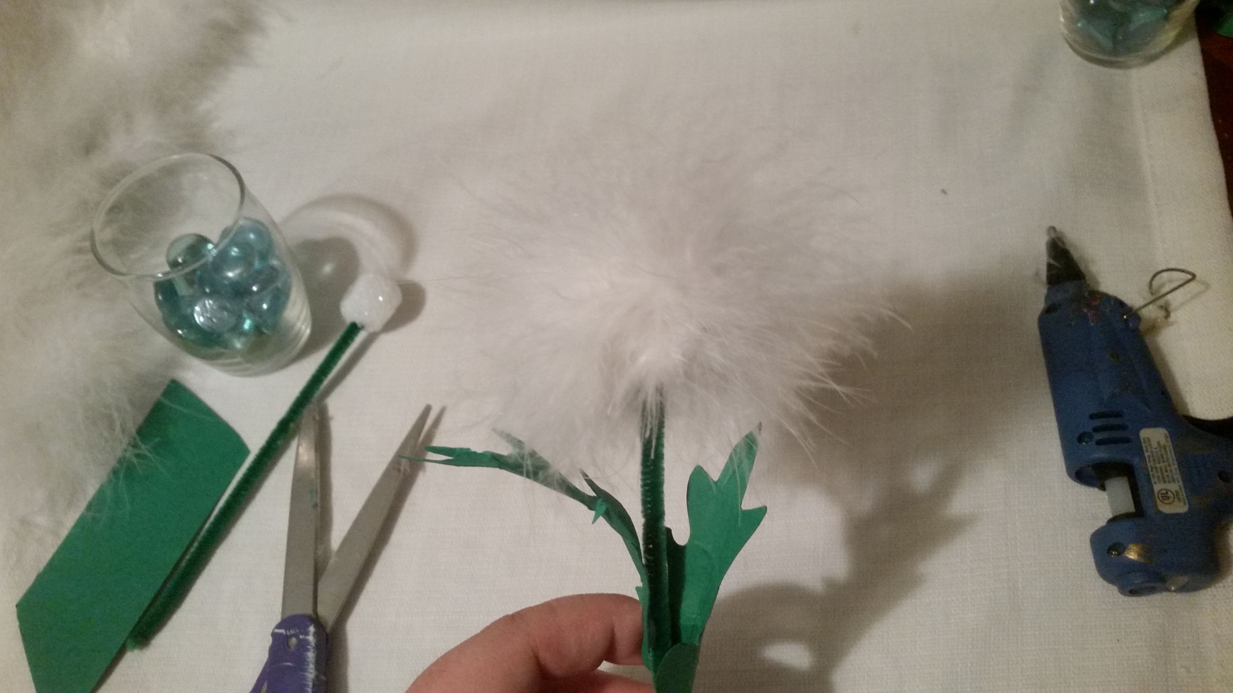 Dandelion Centerpiece/Decoration : 5 Steps - Instructables