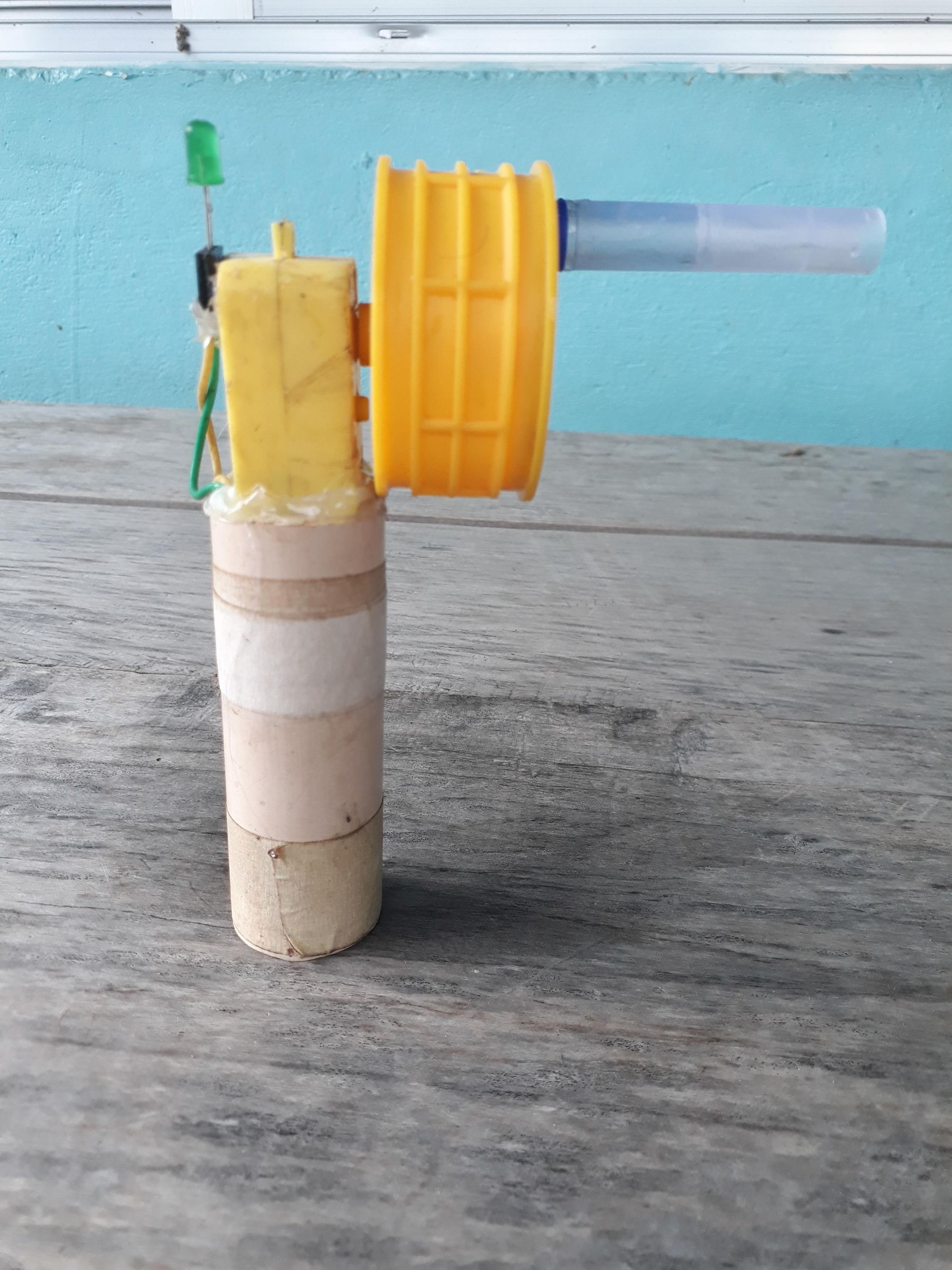 Handheld Generator Using DC Gear Motor : 3 Steps - Instructables