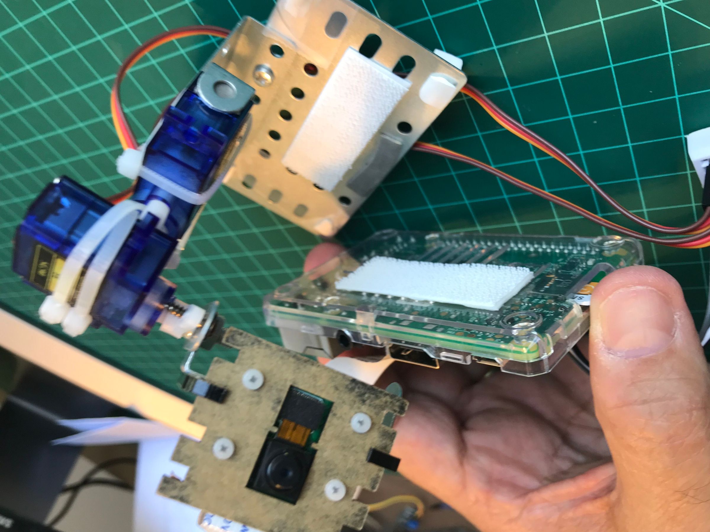 Pan-Tilt Multi Servo Control : 11 Steps (with Pictures) - Instructables