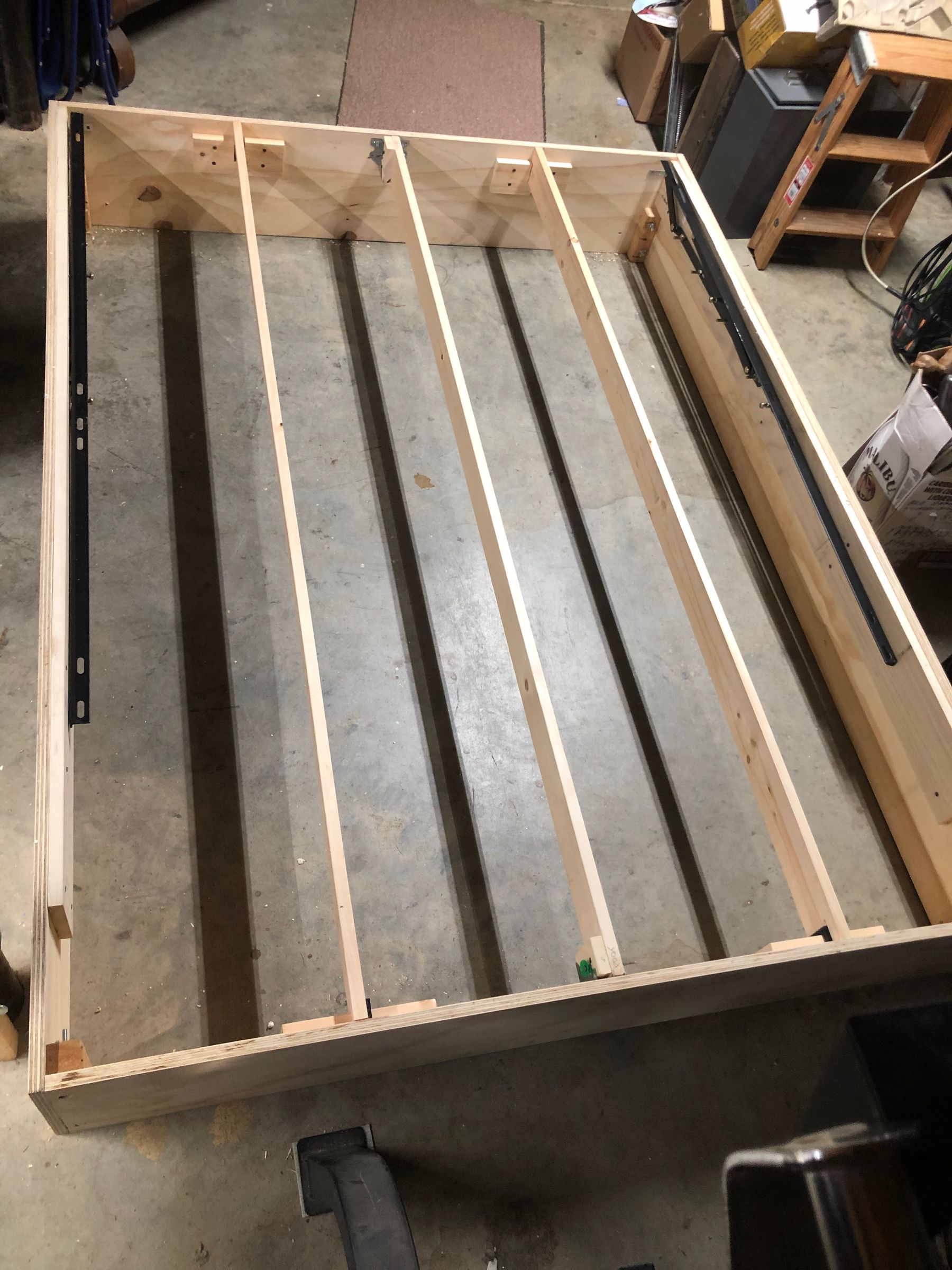 Lift Storage Bed Easy to Move : 14 Steps (with Pictures) - Instructables