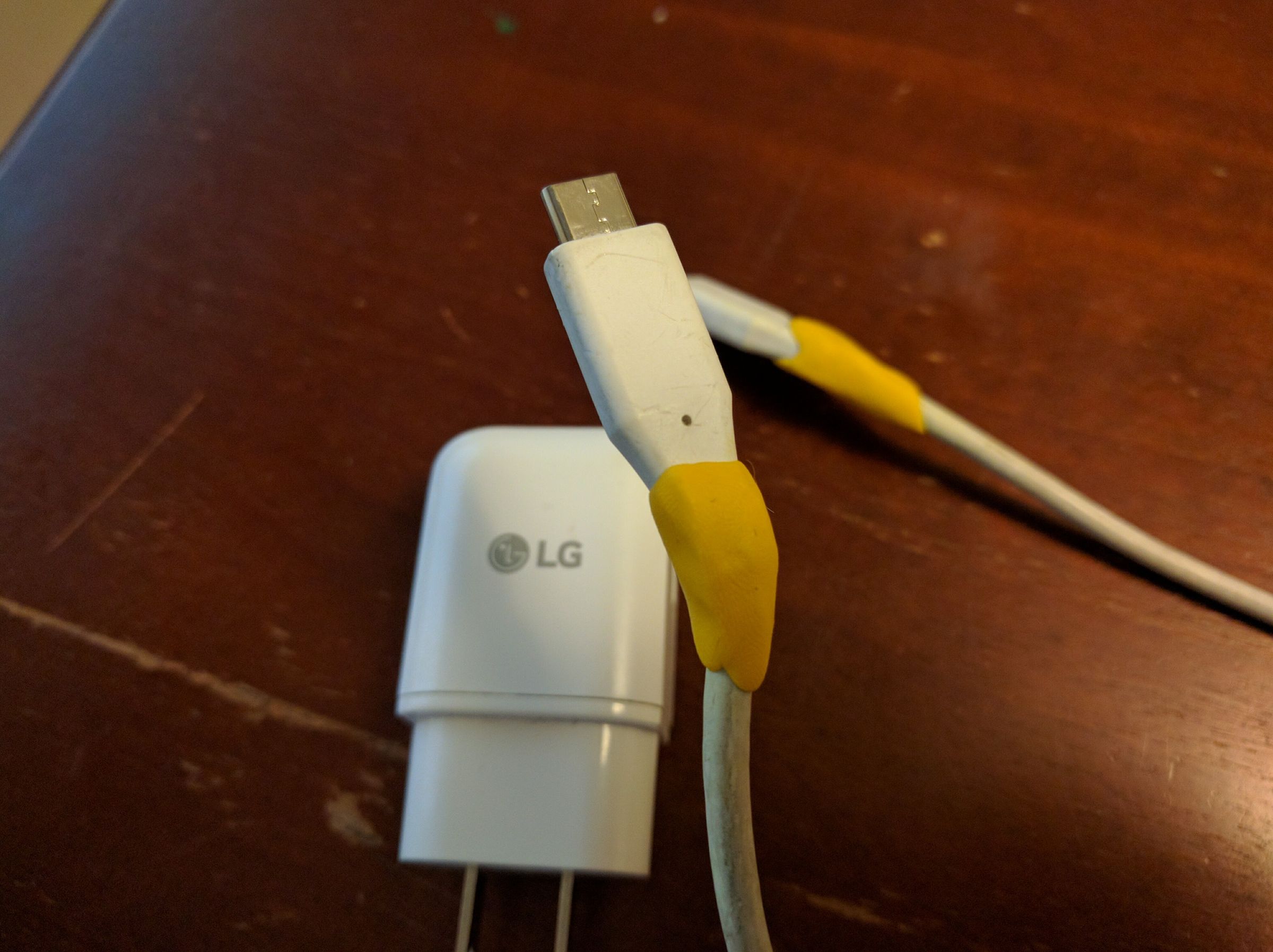 Fix Exposed Wires in Charger : 4 Steps (with Pictures) - Instructables