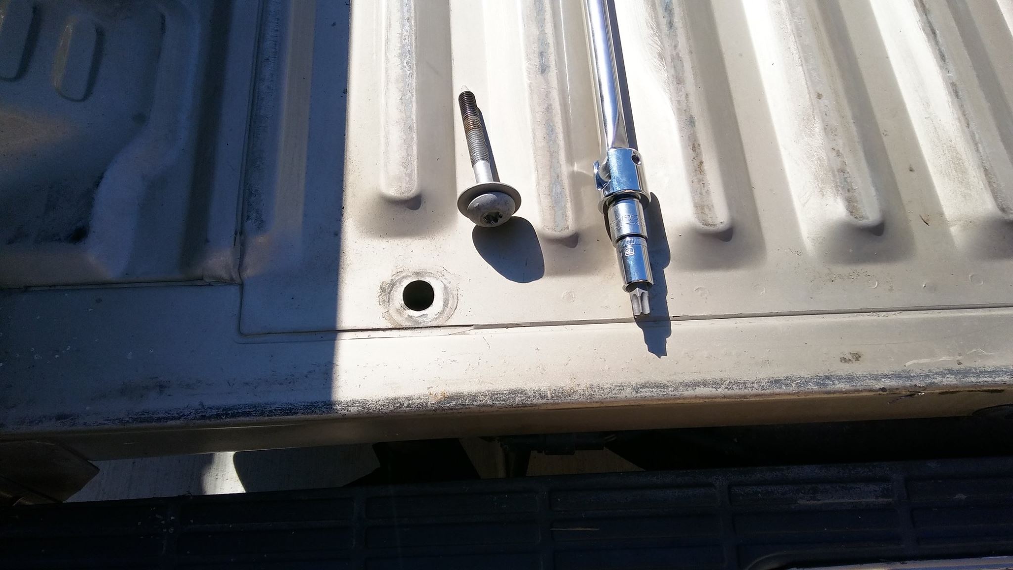 2001 Ford Ranger Fuel Pump and Float Assembly Replacement : 11 Steps ...