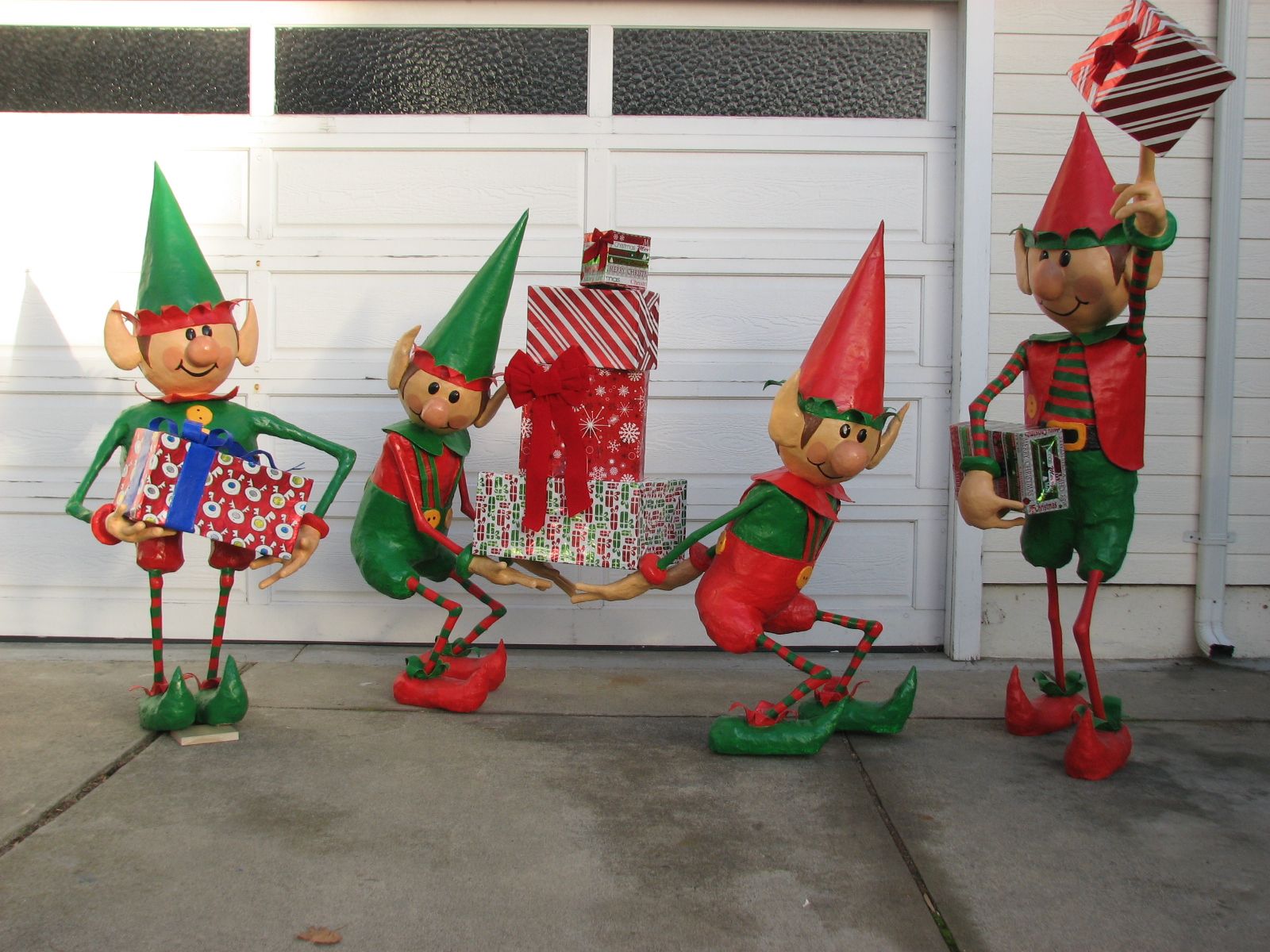 Santa's Elves Yard Display : 7 Steps (with Pictures) - Instructables