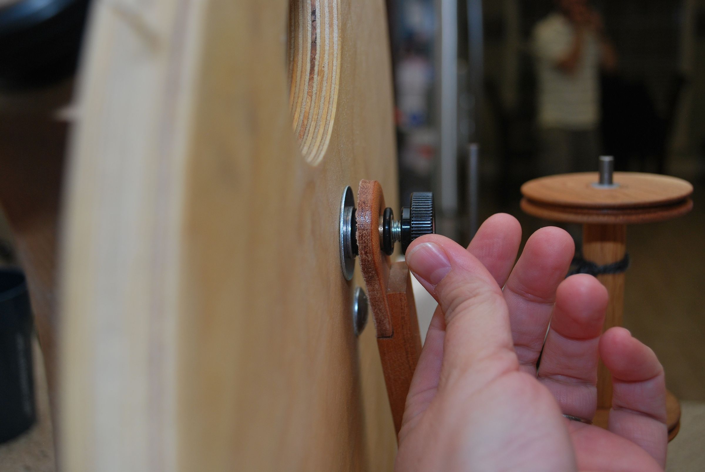 Merlin Tree Spinning Wheel Dis-assembly and Re-Assembly : 9 Steps (with ...
