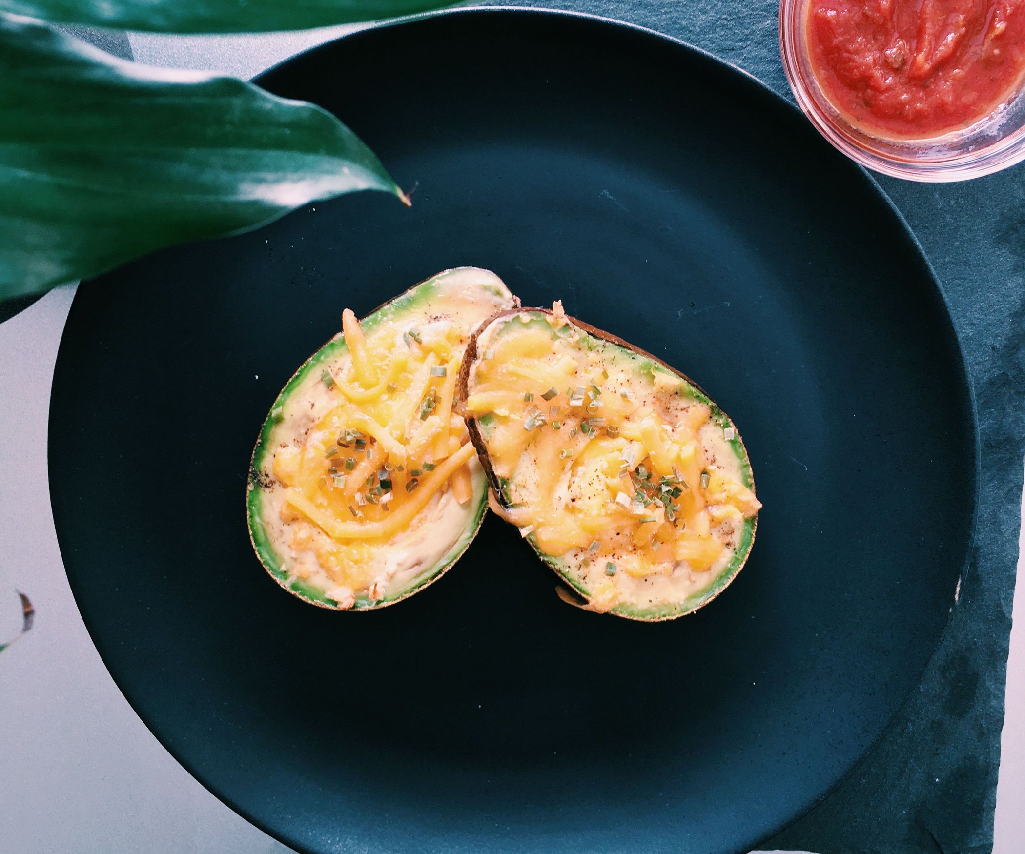 RECIPE | BAKED AVOCADO EGG - Instructables