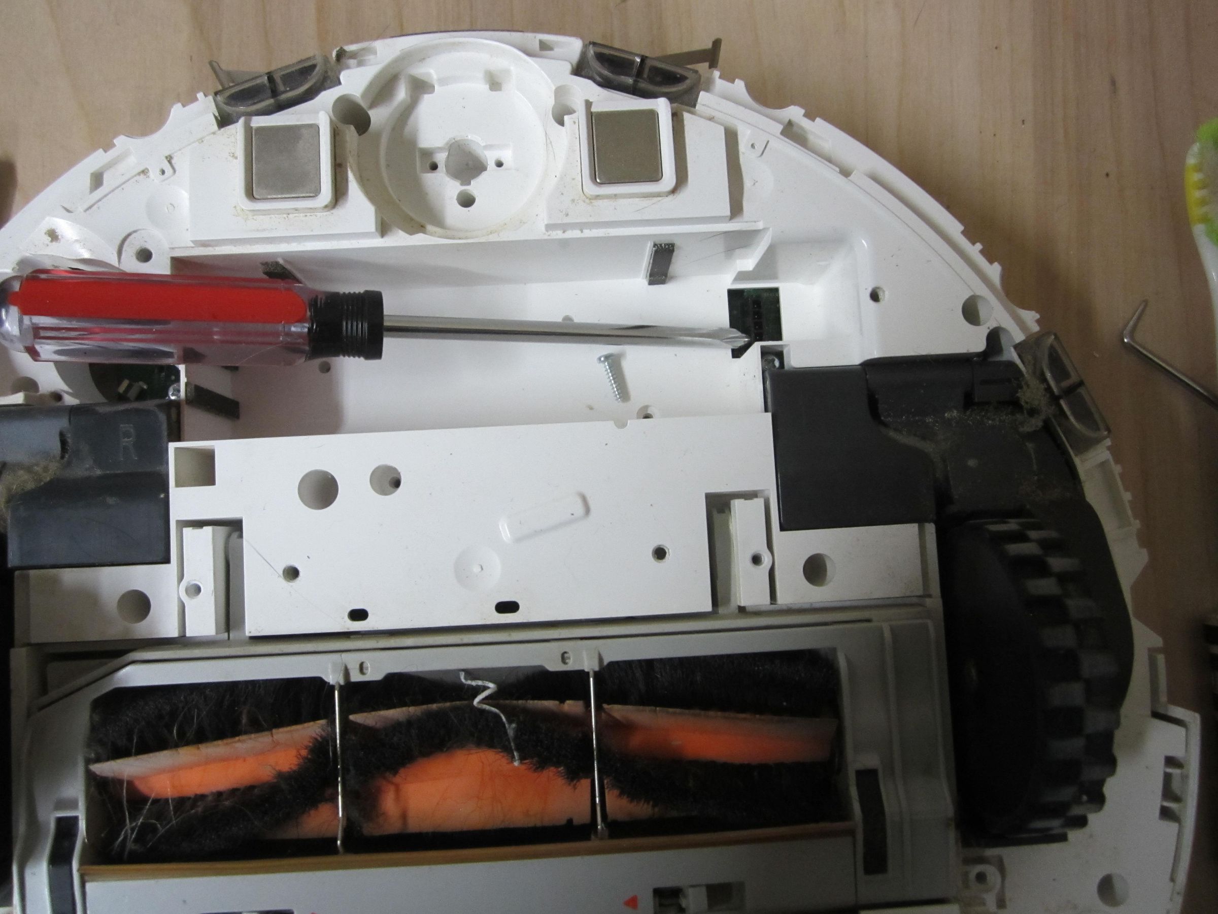 Roborock S5 Disassembly for Cleaning, Troubleshooting and Repair : 35 ...