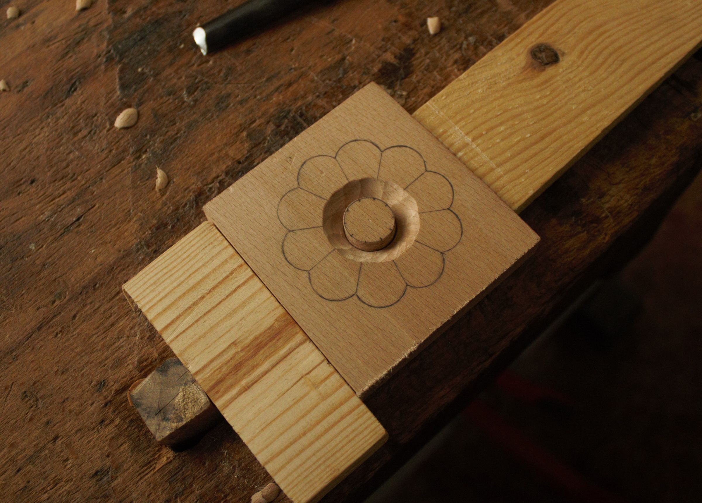 Simple Wood Carving - Flower (rosette) : 5 Steps (with Pictures ...