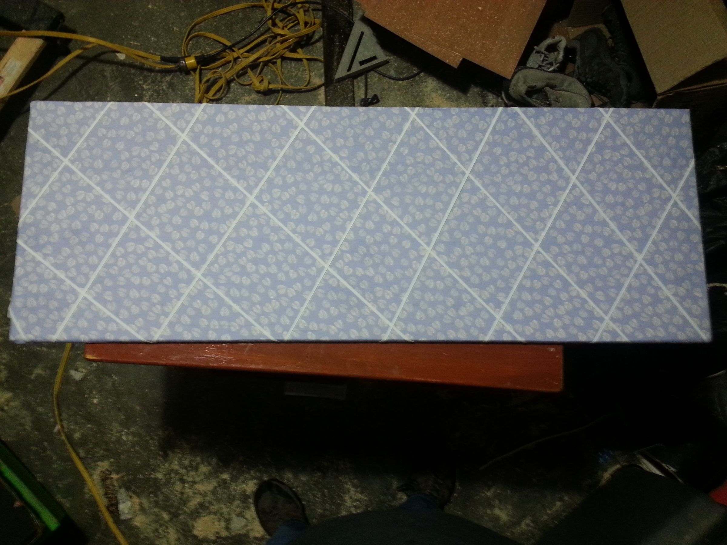 Easy Elastic Photo Board : 6 Steps - Instructables