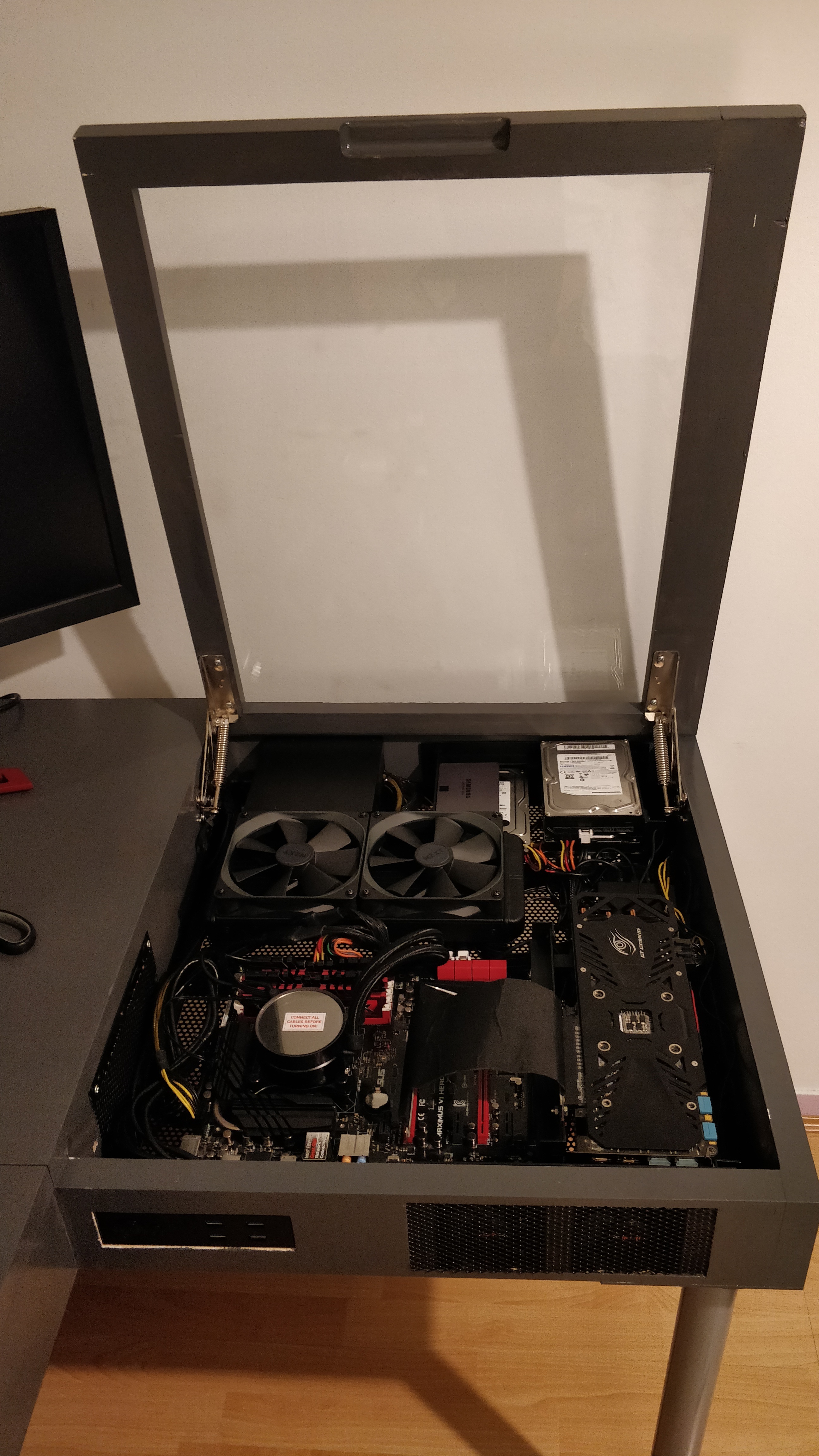 Building a Computer Desk / DIY Desk PC : 20 Steps (with Pictures ...