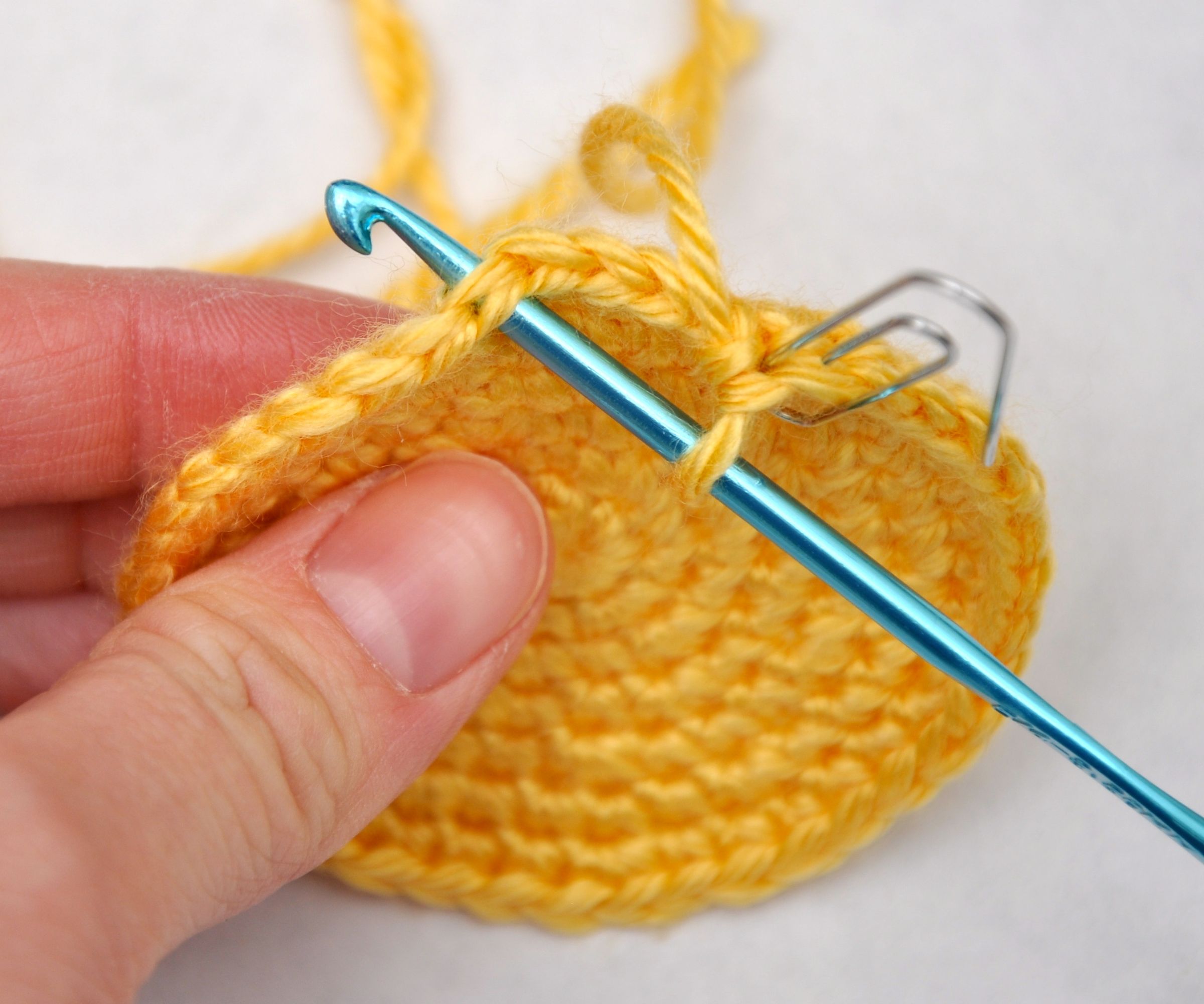 Crochet Medals : 8 Steps (with Pictures) - Instructables