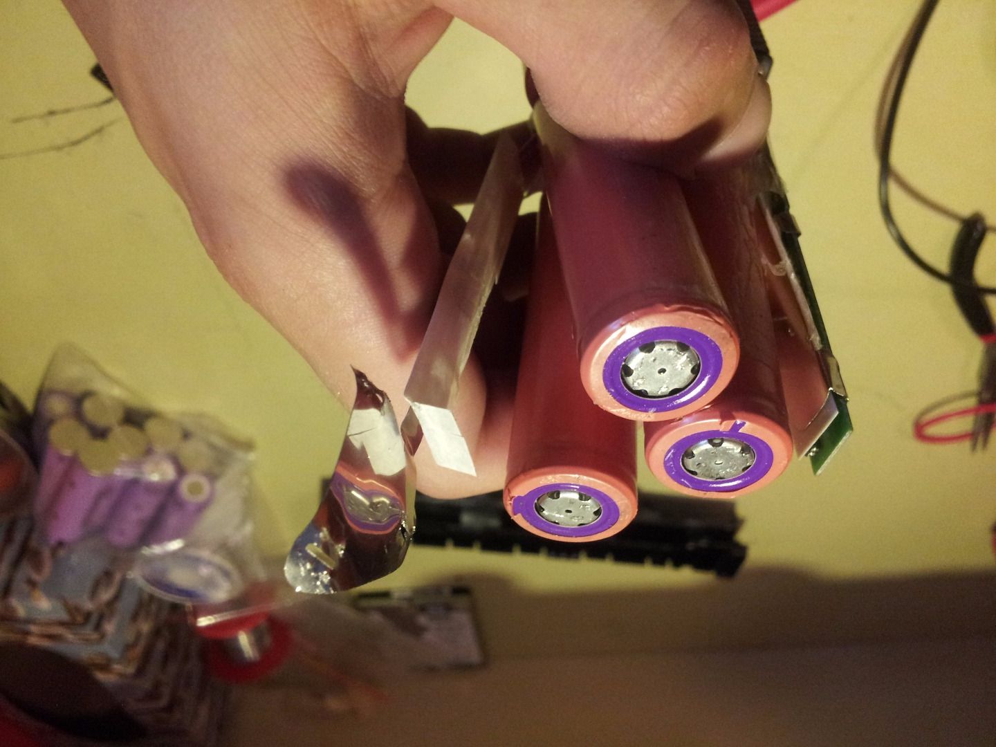 Rebuilding Dell Laptop Battery : 6 Steps - Instructables