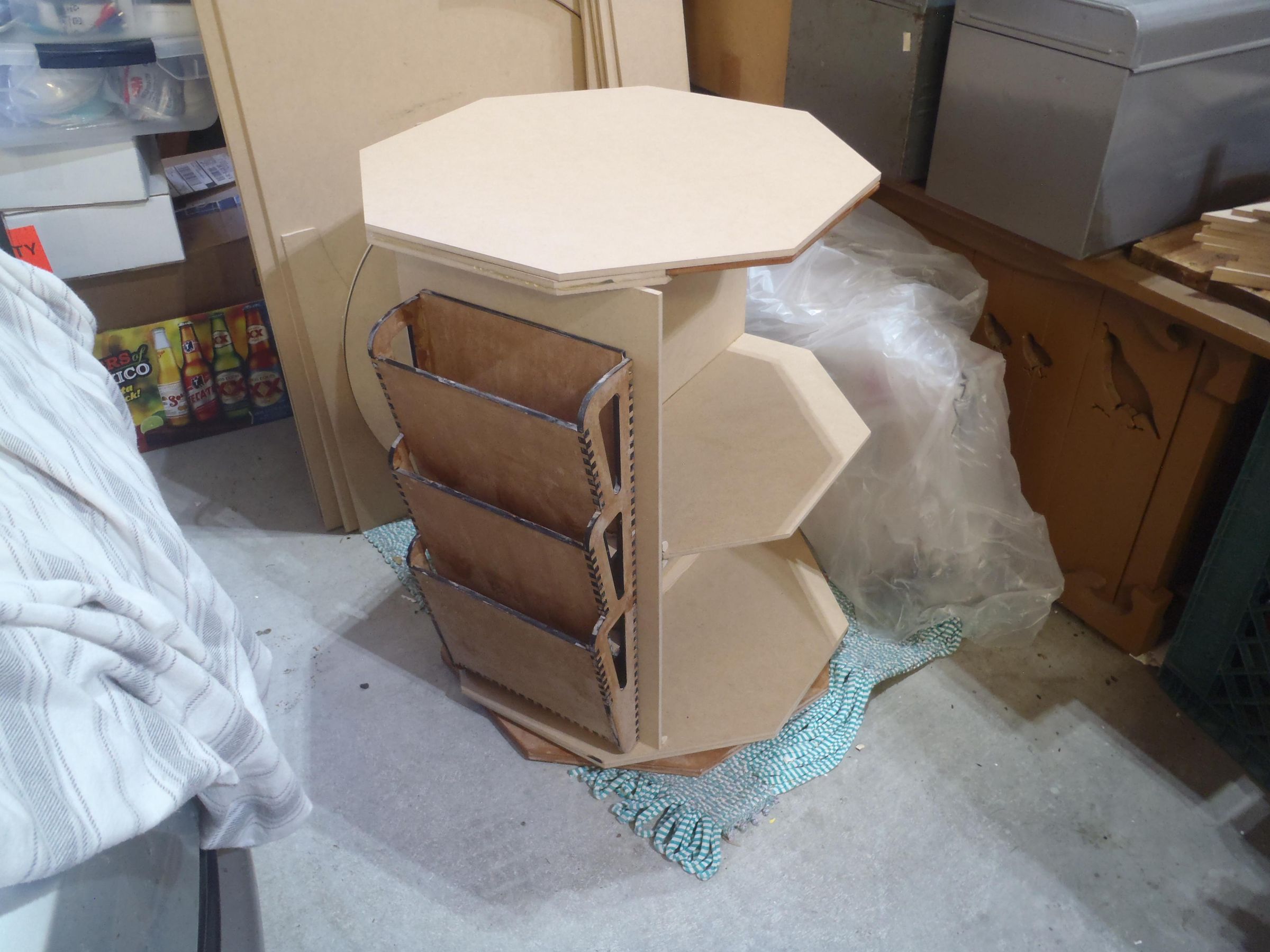 Rotating Book Shelf End Table : 9 Steps (with Pictures) - Instructables