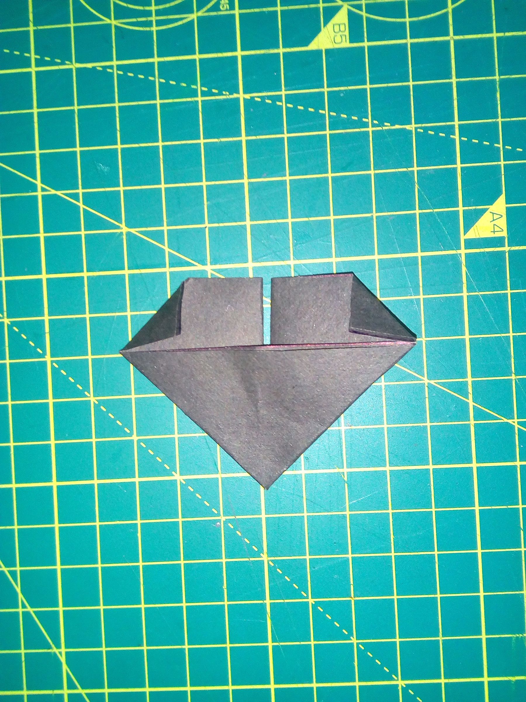 Origami Key Chain : 9 Steps (with Pictures) - Instructables