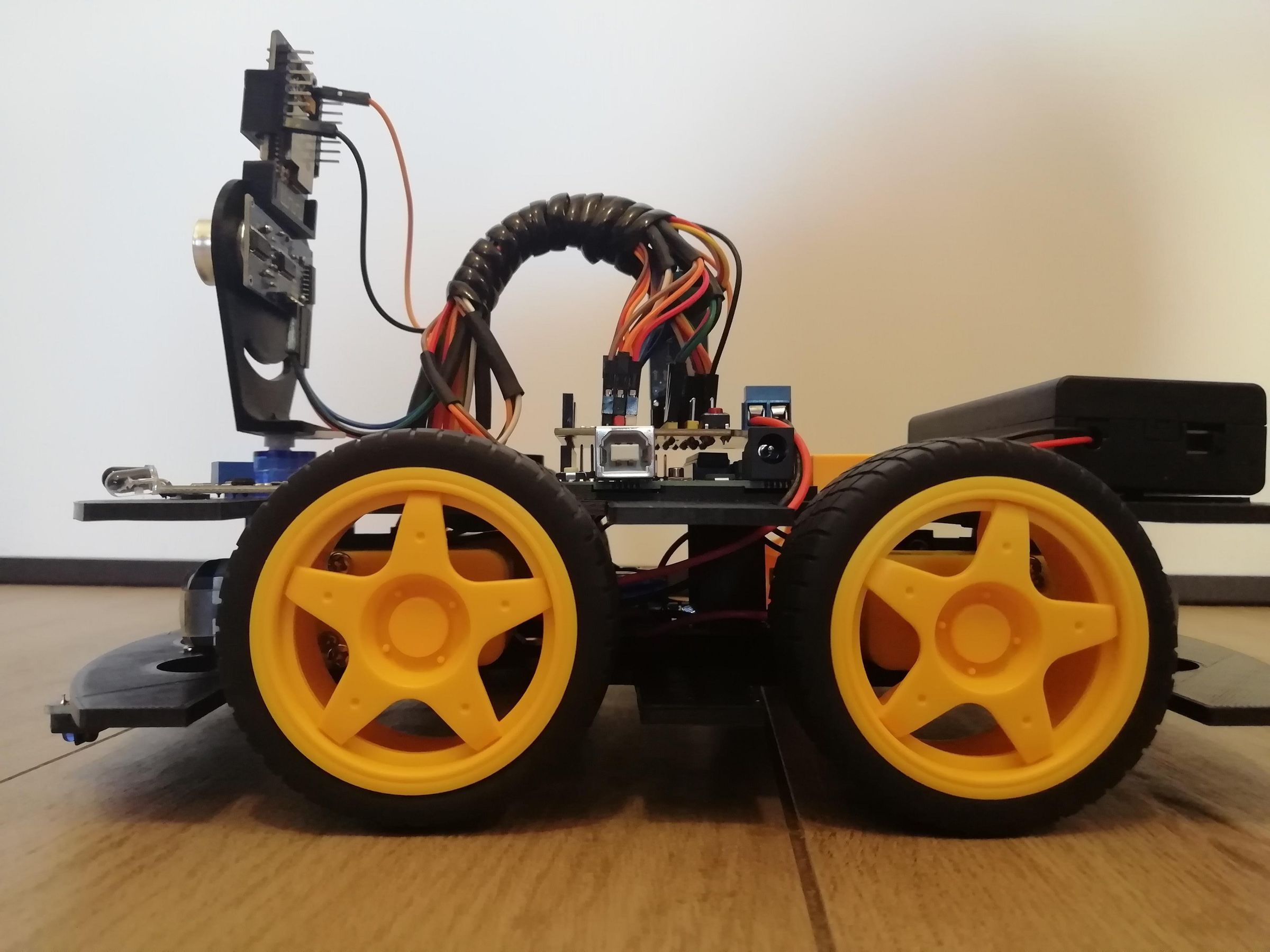 Arduino ESP32 All in One Robot (Obstacle Avoiding, Line Tracking ...