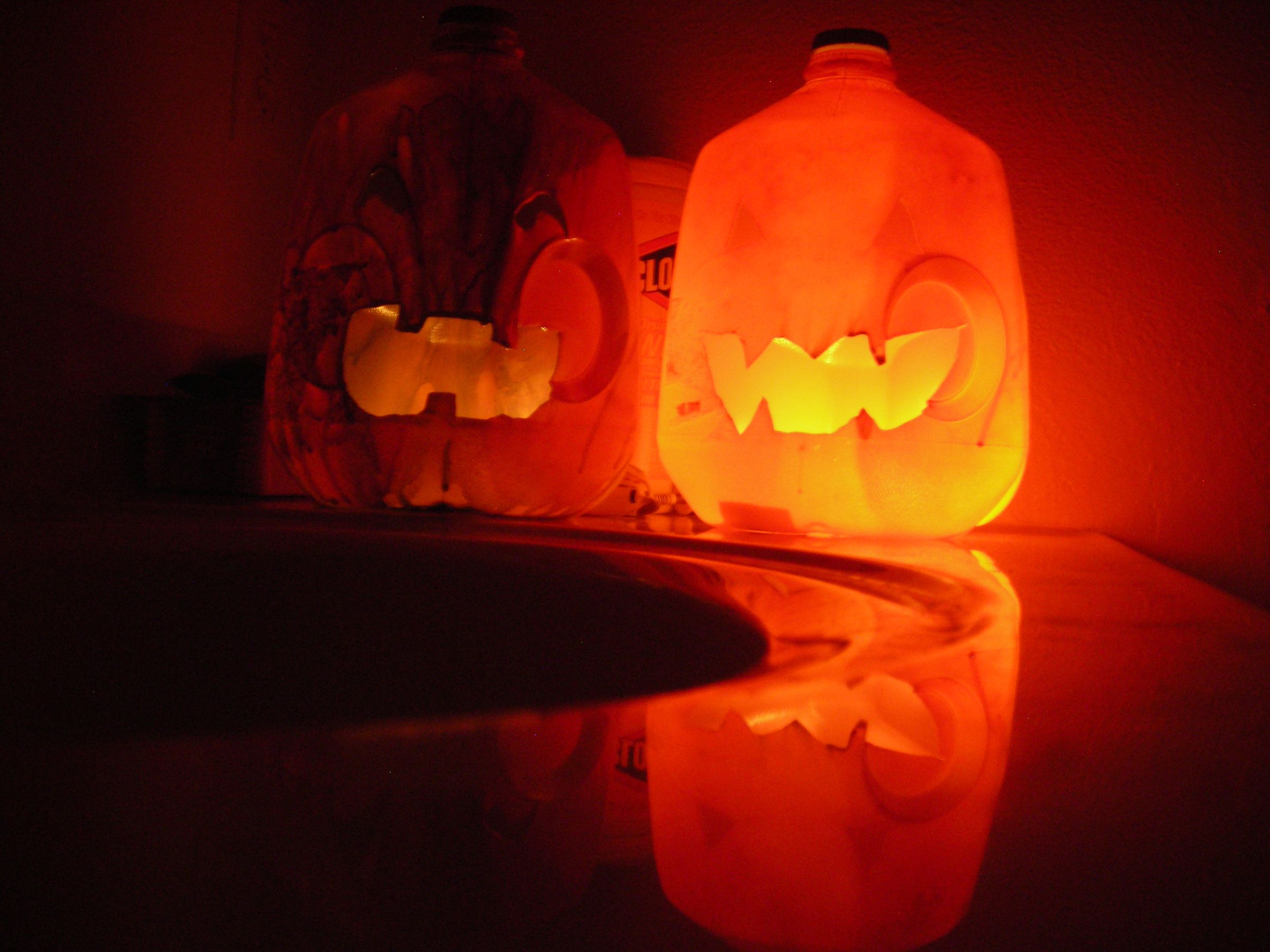 Milk Jug Jack-o-Lanterns : 4 Steps - Instructables