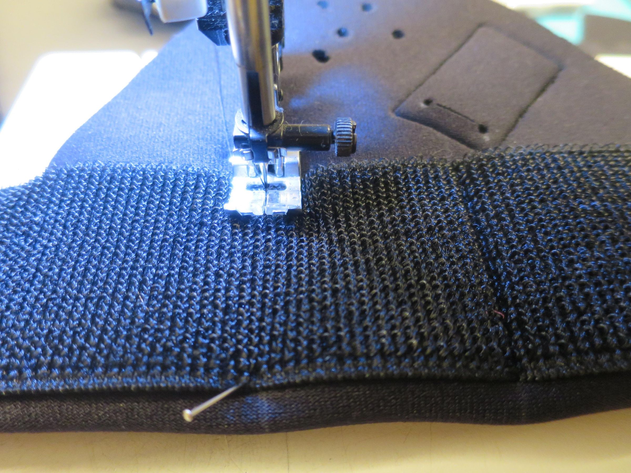 ‘HYBRID’ VR Data Gloves for Meta Quest + Vive Puck : 10 Steps (with ...