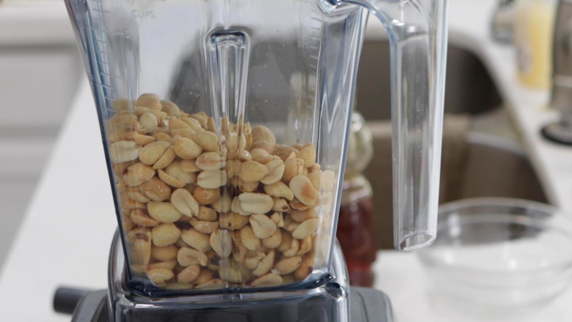 Creamy Peanut Butter Made in a Blender : 5 Steps (with Pictures ...