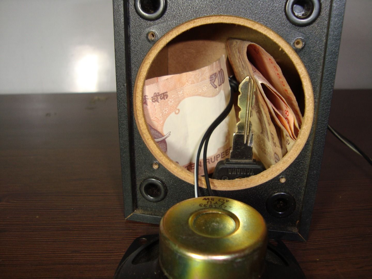 Best Place for Hiding Your Currency !! : 5 Steps - Instructables